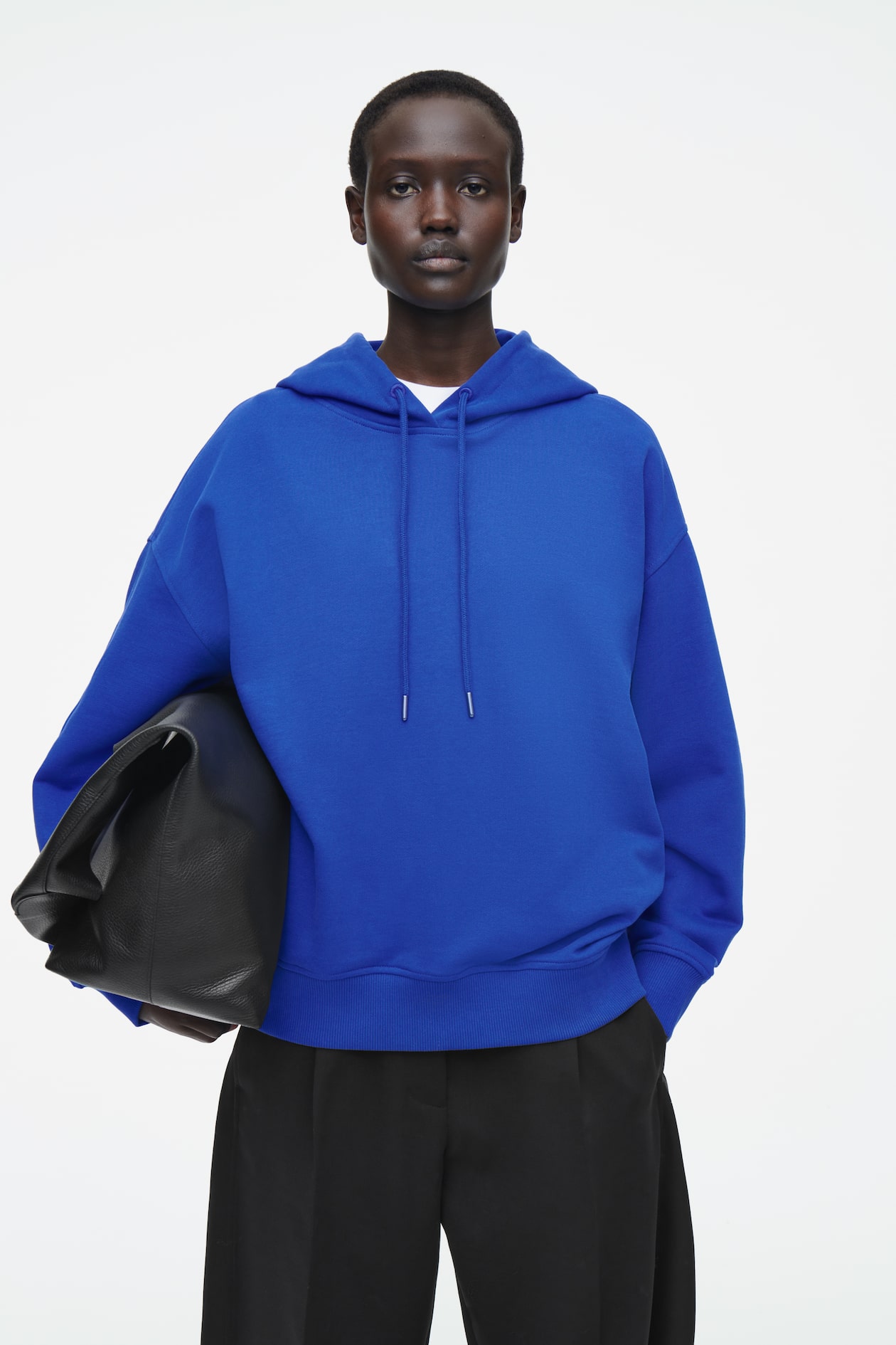 SWEAT À CAPUCHE OVERSIZE EN JERSEY - BLEU COBALT - FEMME | H&M BE