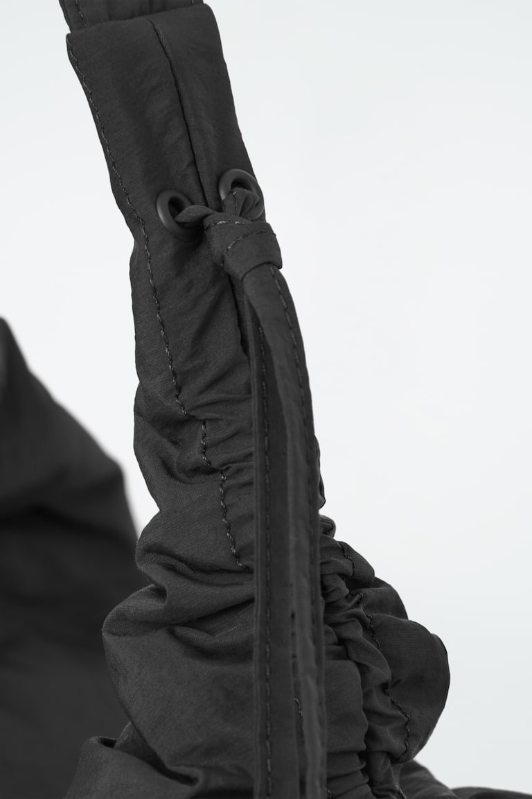 CANOPY OVERSIZED CROSSBODY BAG - NYLON - BLACK - Ladies | H&M GB