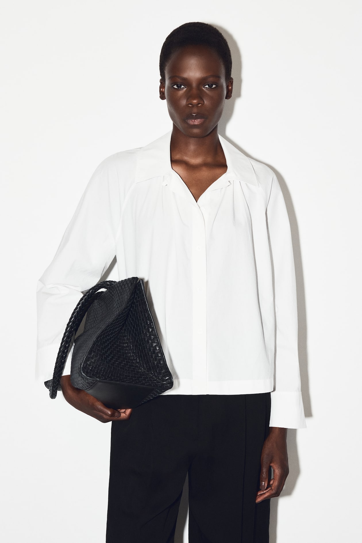 ΠΟΥΚΑΜΙΣΟ ΑΠΟ ΒΑΜΒΑΚΙ PIMA ΜΕ ΣΟΥΡΕΣ - ΛΕΥΚΟ - Ladies | H&M GR