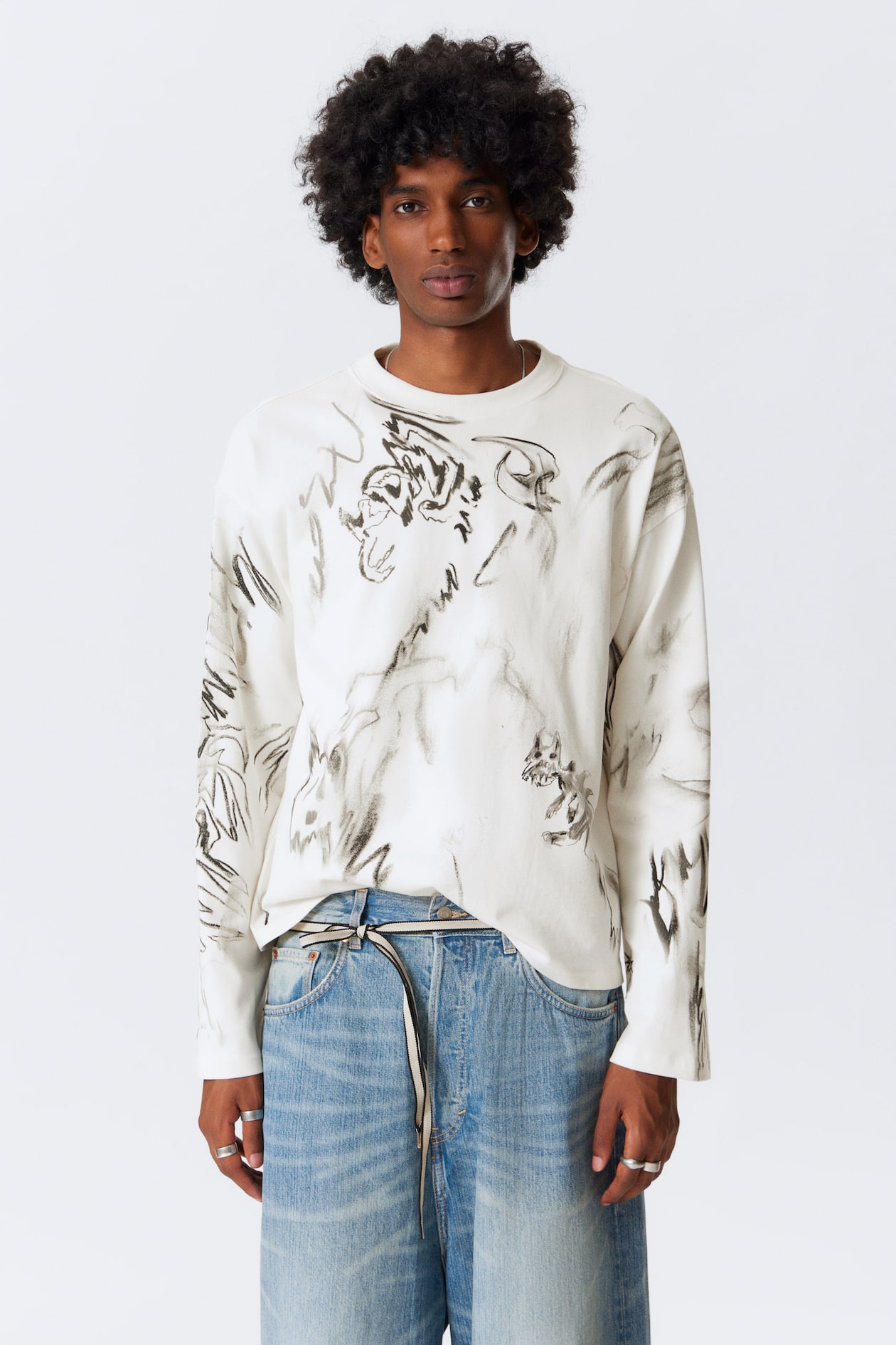 Great Boxy Graphic Long Sleeve T-shirt - White - Sketch Book - Men | H&M GB