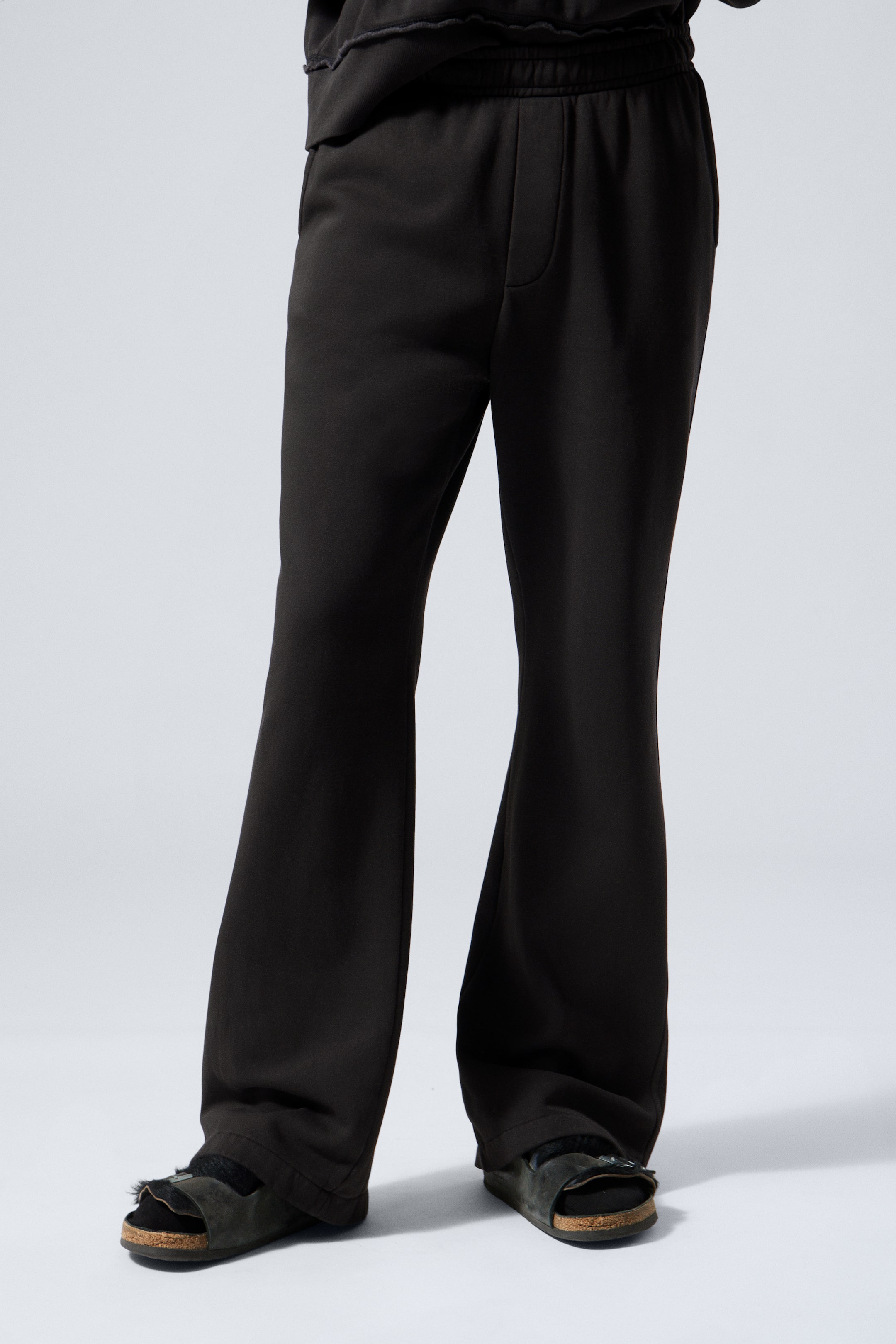 Flared Sweatpants - Black - Men | H&M GB