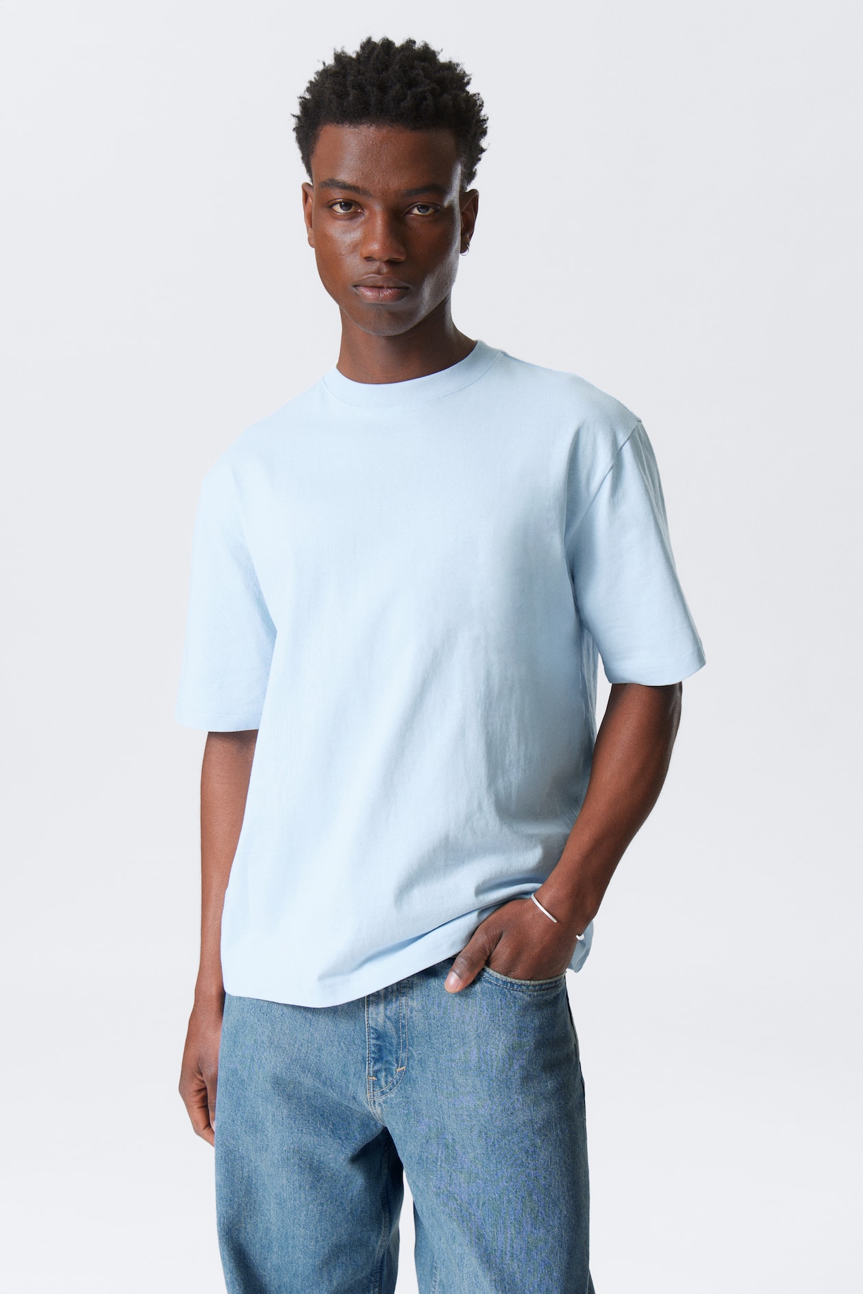 Relaxed Fit Short-Sleeved Cotton T-shirt - Light Blue - Men | H&M GB