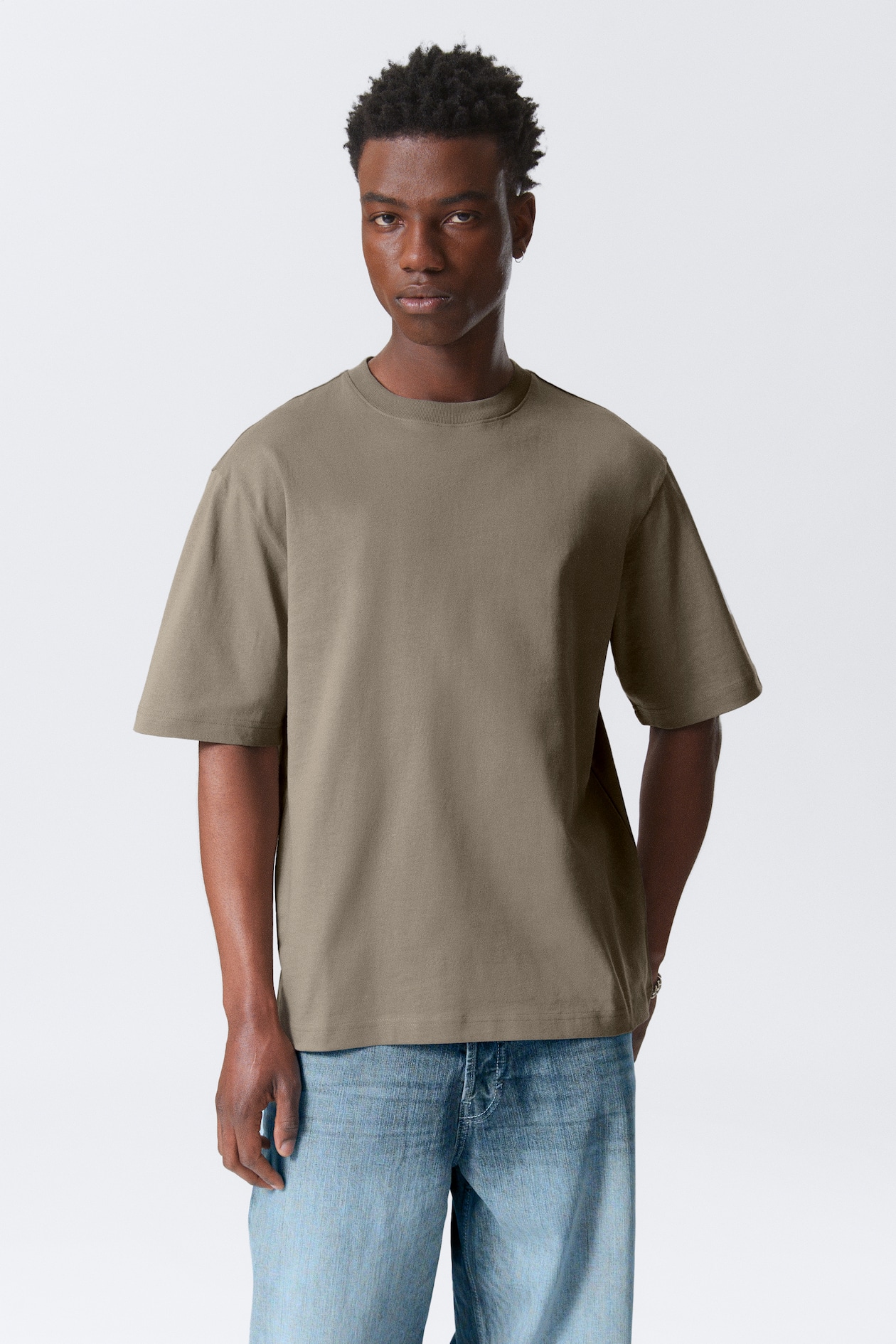 Relaxed Fit Short-Sleeved Cotton T-shirt - Dusty Khaki Green - Men | H&M GB