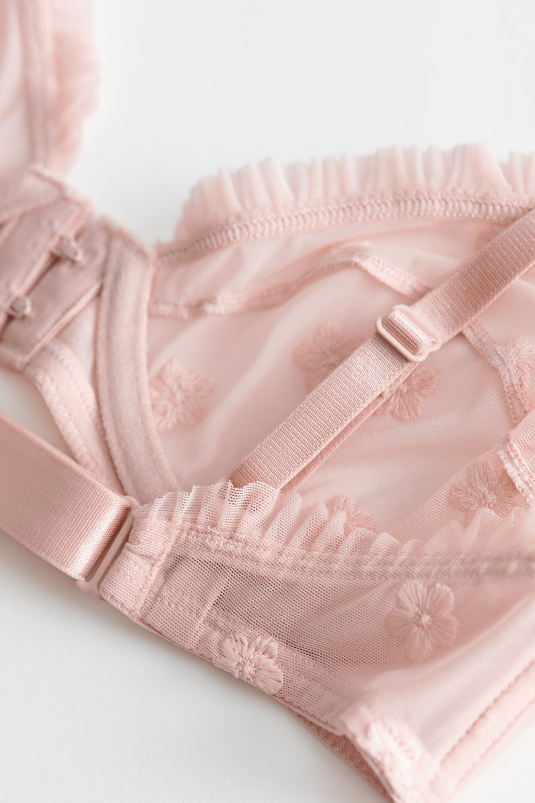 Embroidered Underwire Bra - Beige - Ladies | H&M GB
