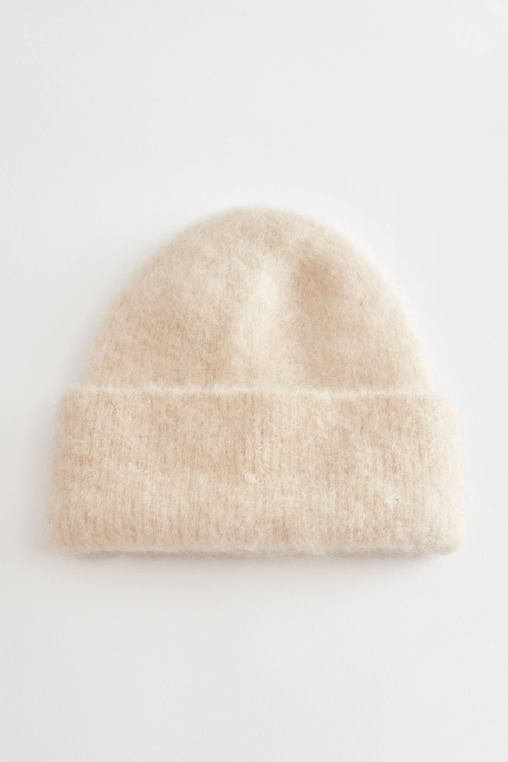 Fuzzy Knit Beanie - Cream - Ladies | H&M GB