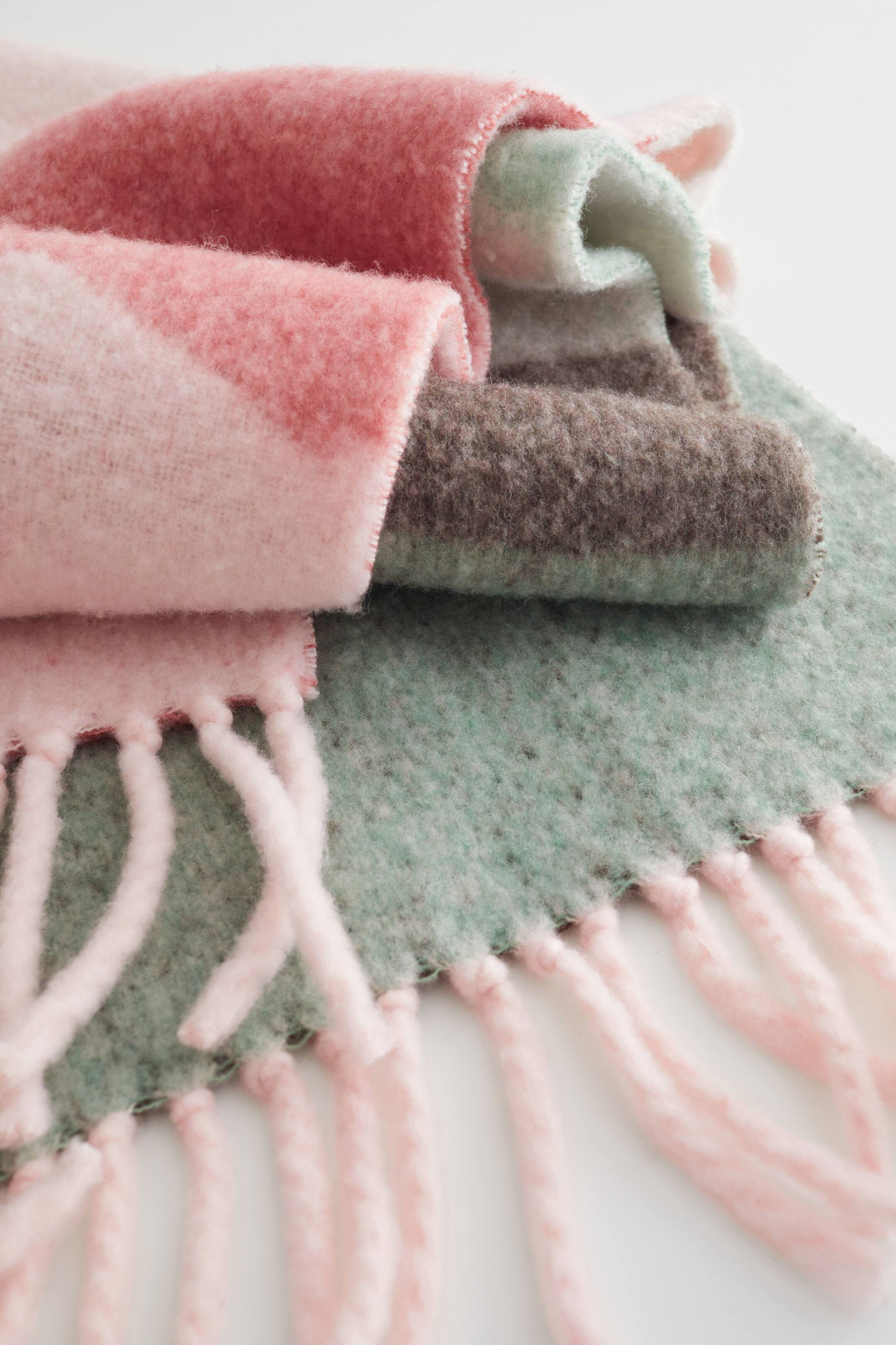 Fluffy Wool Knit Scarf - Multi Coloured - Ladies | H&M GB