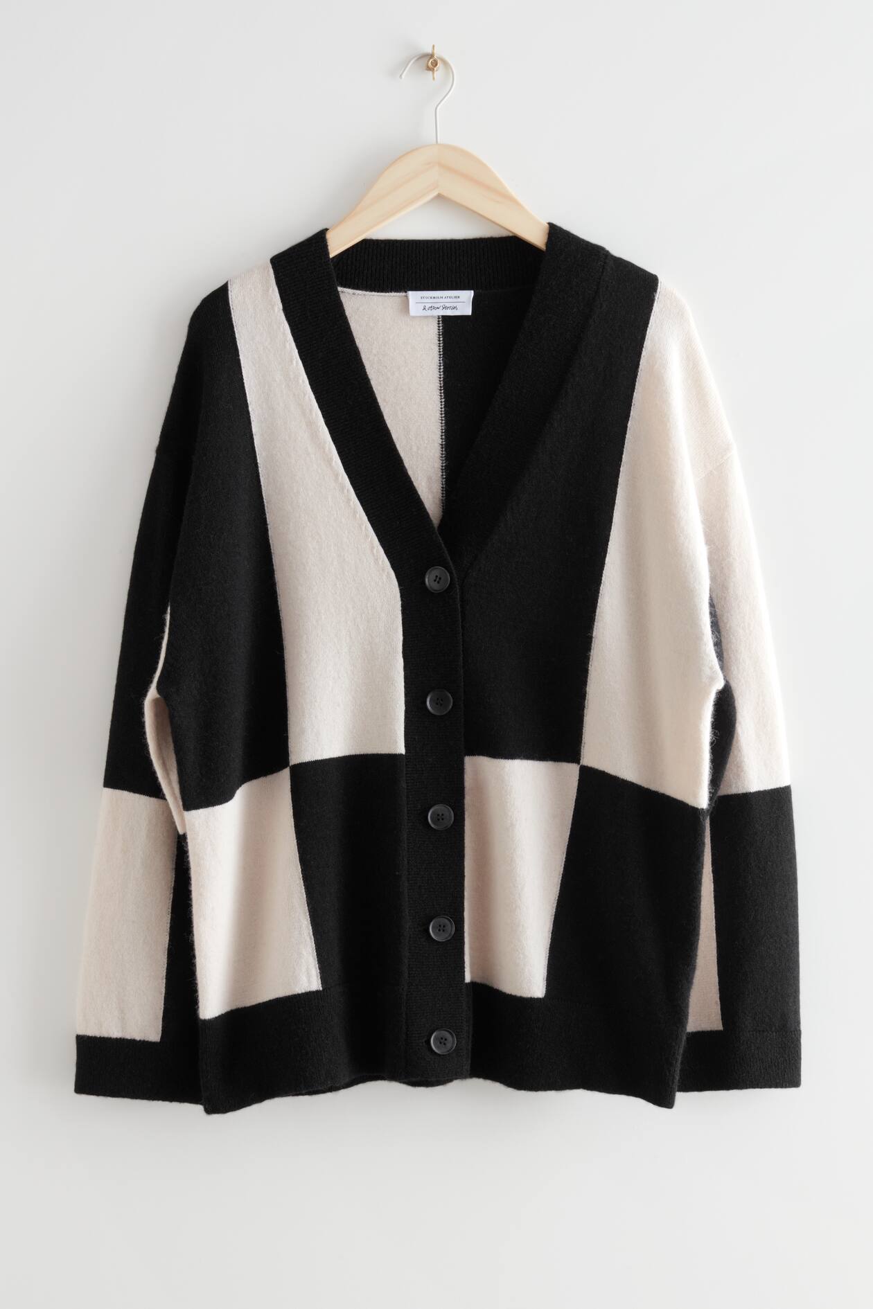 Oversized Colour Block Cardigan - Black/White - Ladies | H&M GB
