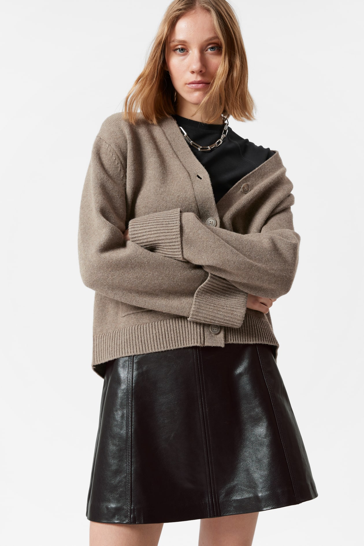 Cardigan à poches plaquées - Taupe - FEMME | H&M BE