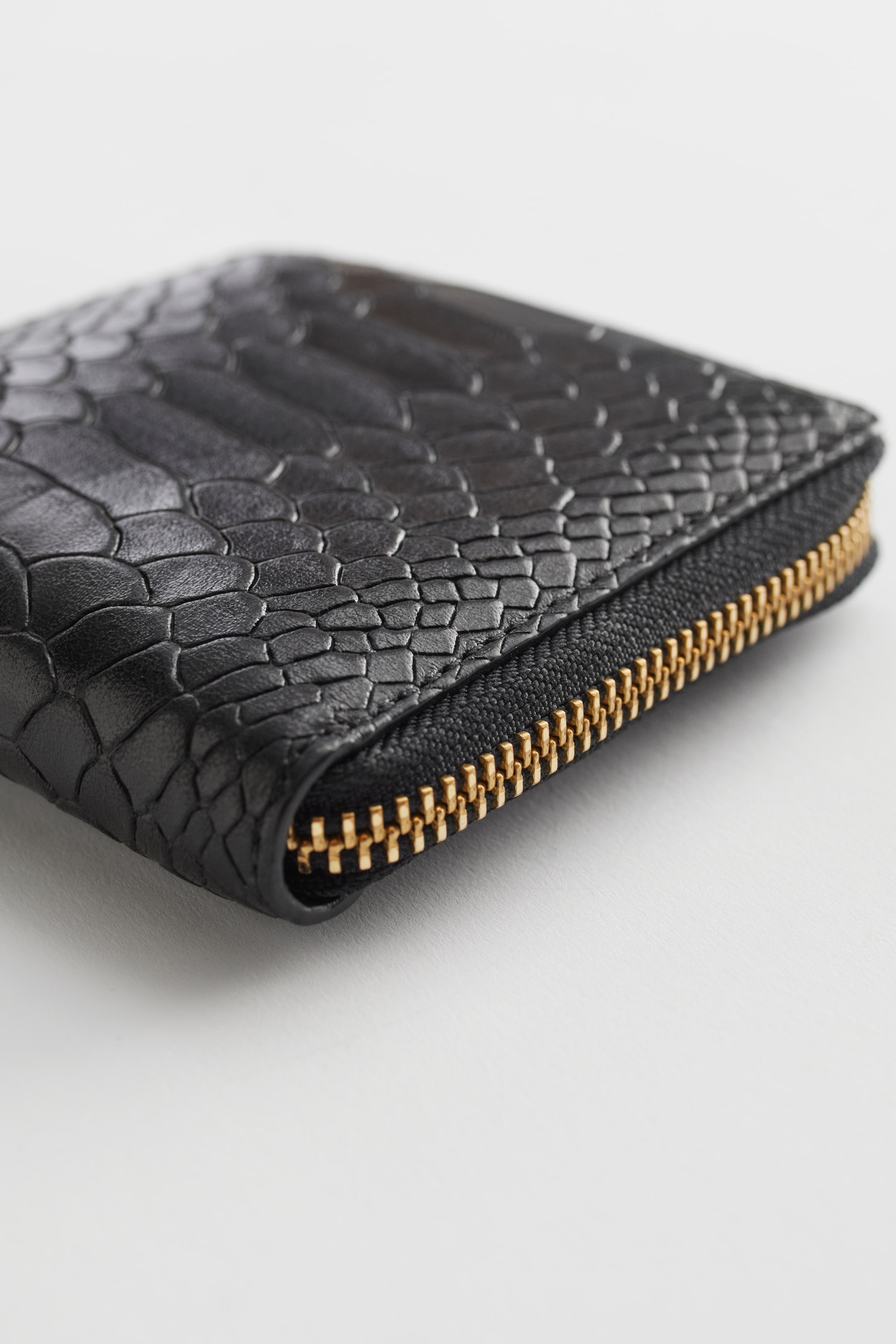 Embossed Leather Zip Wallet - Black Snake - Ladies | H&M GB