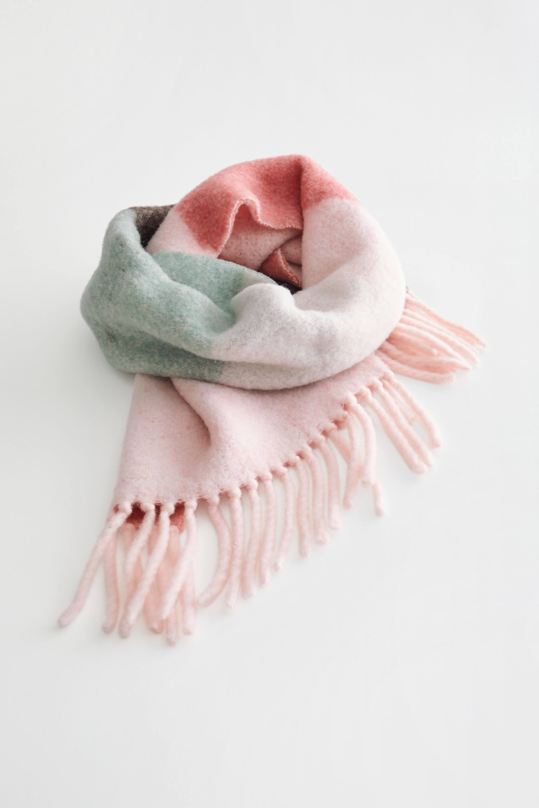 Fluffy Wool Knit Scarf - Multi Coloured - Ladies | H&M GB