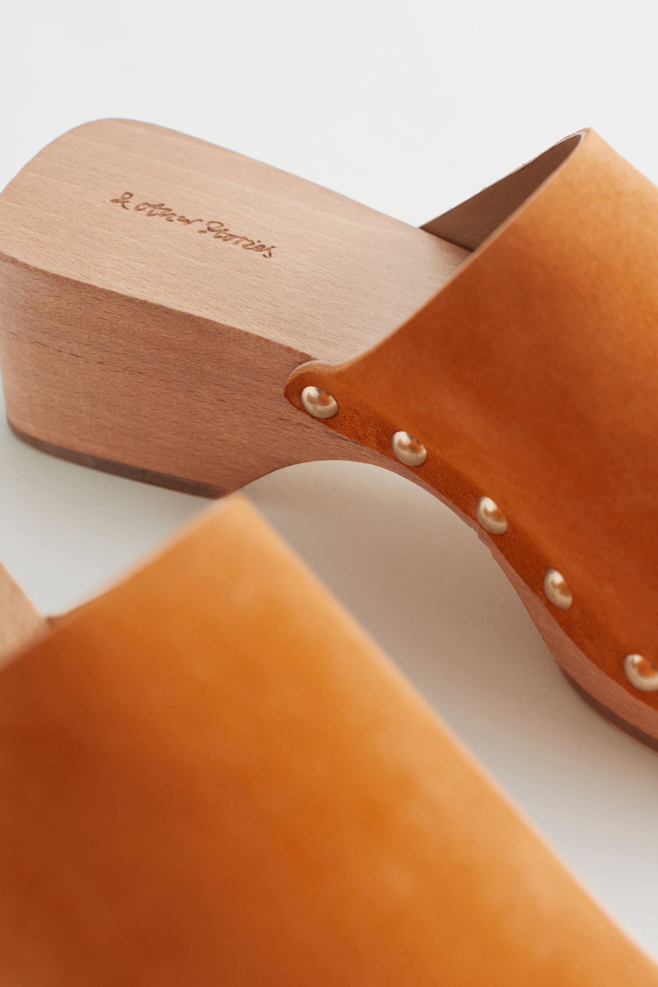 Studded Suede Wooden Clogs - Orange - Ladies | H&M GB