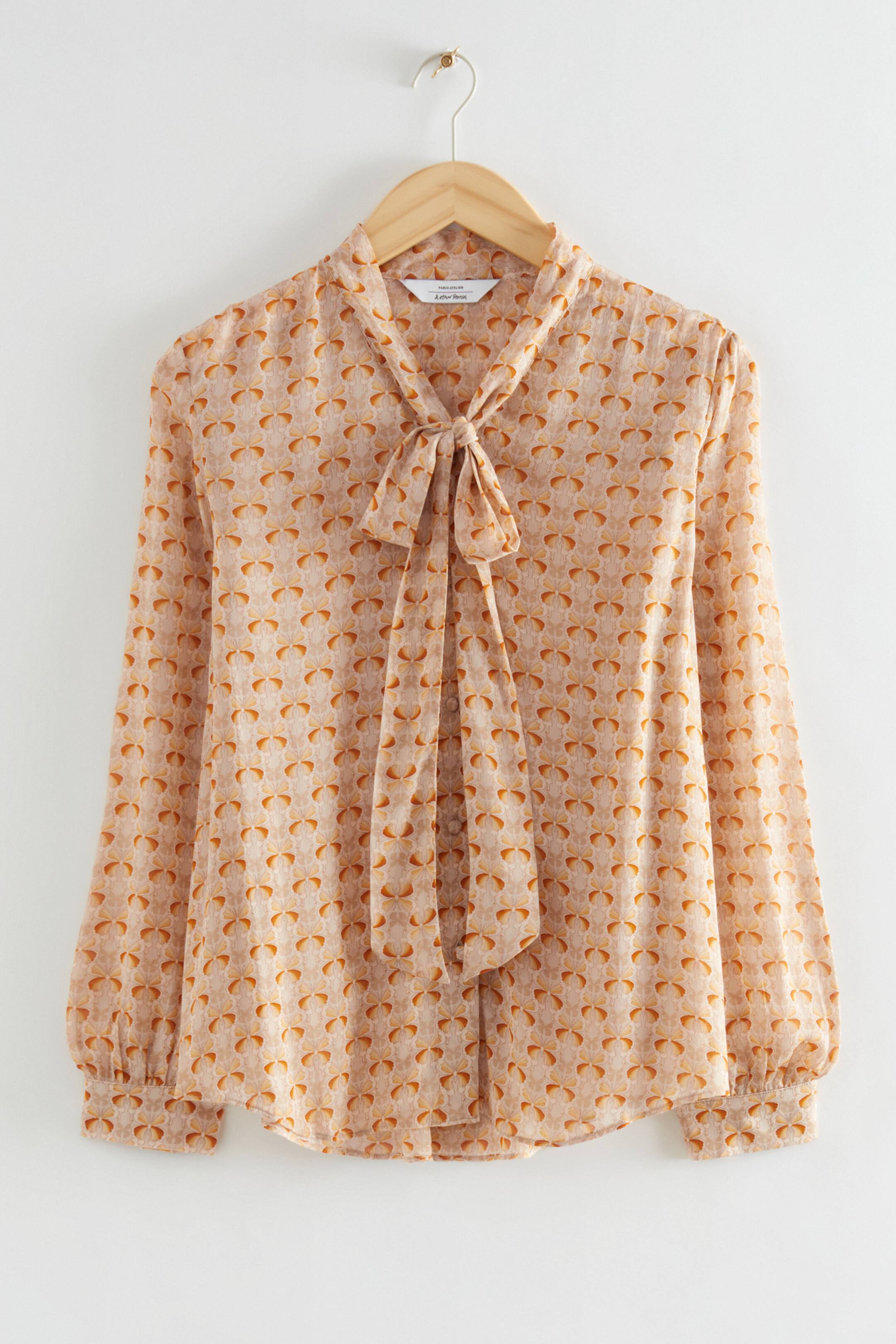 Bluse mit Lavallière-Ausschnitt - V-Ausschnitt - Langarm - Orange ...