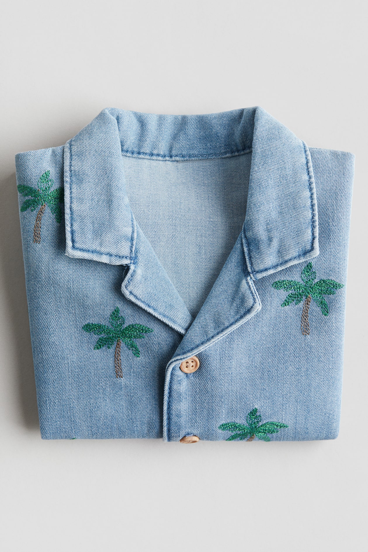 Embroidered-Detail Denim Shirt - Denim blue/palm trees - Kids | H&M US