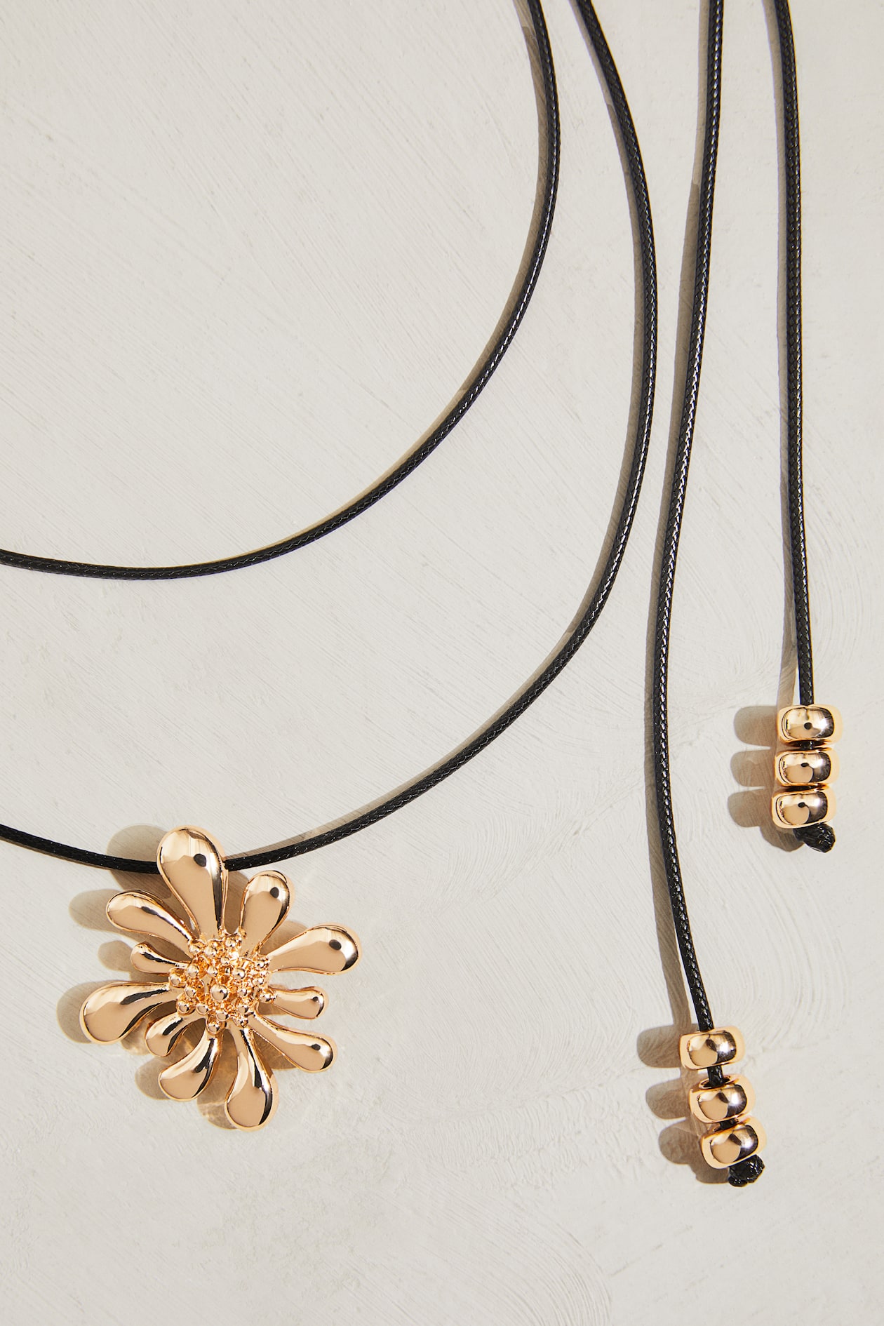 Women's Gold-coloured Pendant cord necklace | H&M GB