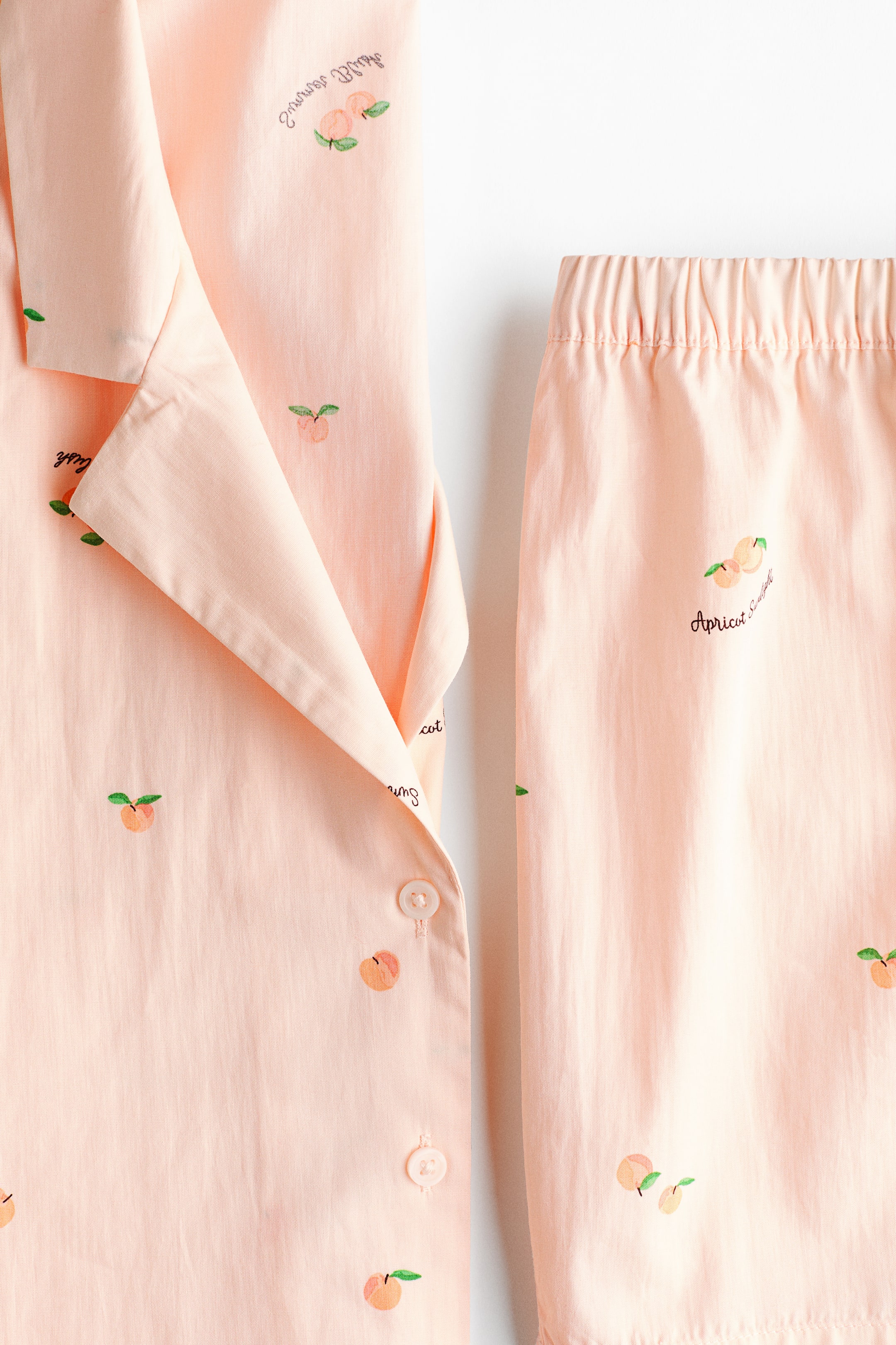 Women's Light peach pink/apricots Pajama Shirt and Shorts | H&M US