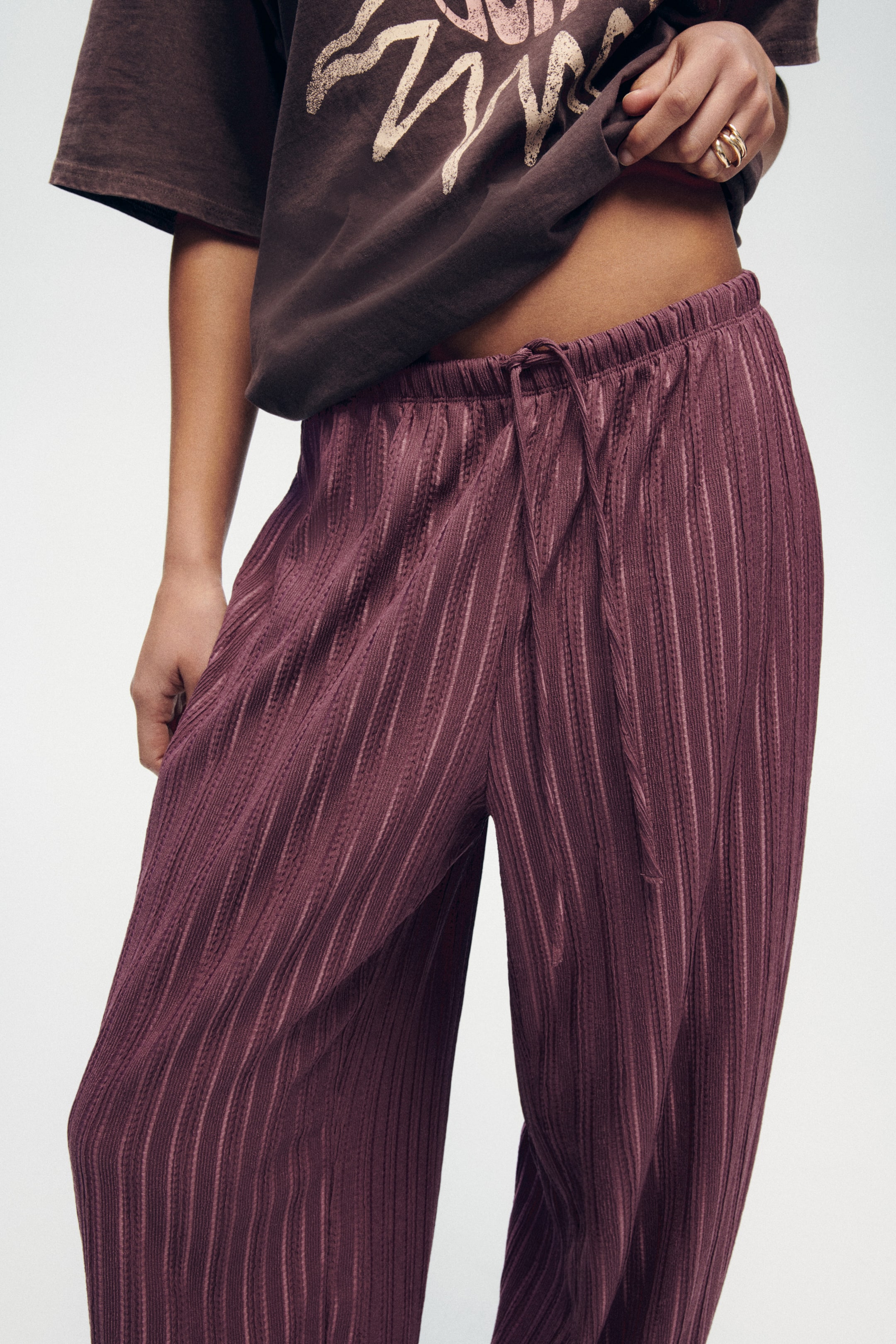 Women's Dusty purple Textured Balloon-Leg Pants | H&M CA