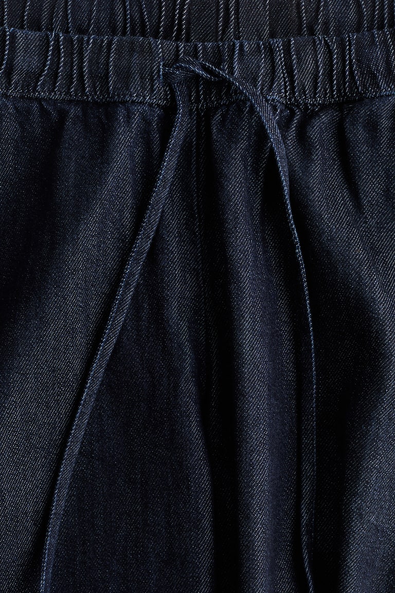 Women's Navy blue MAMA Denim Drawstring Pants | H&M US