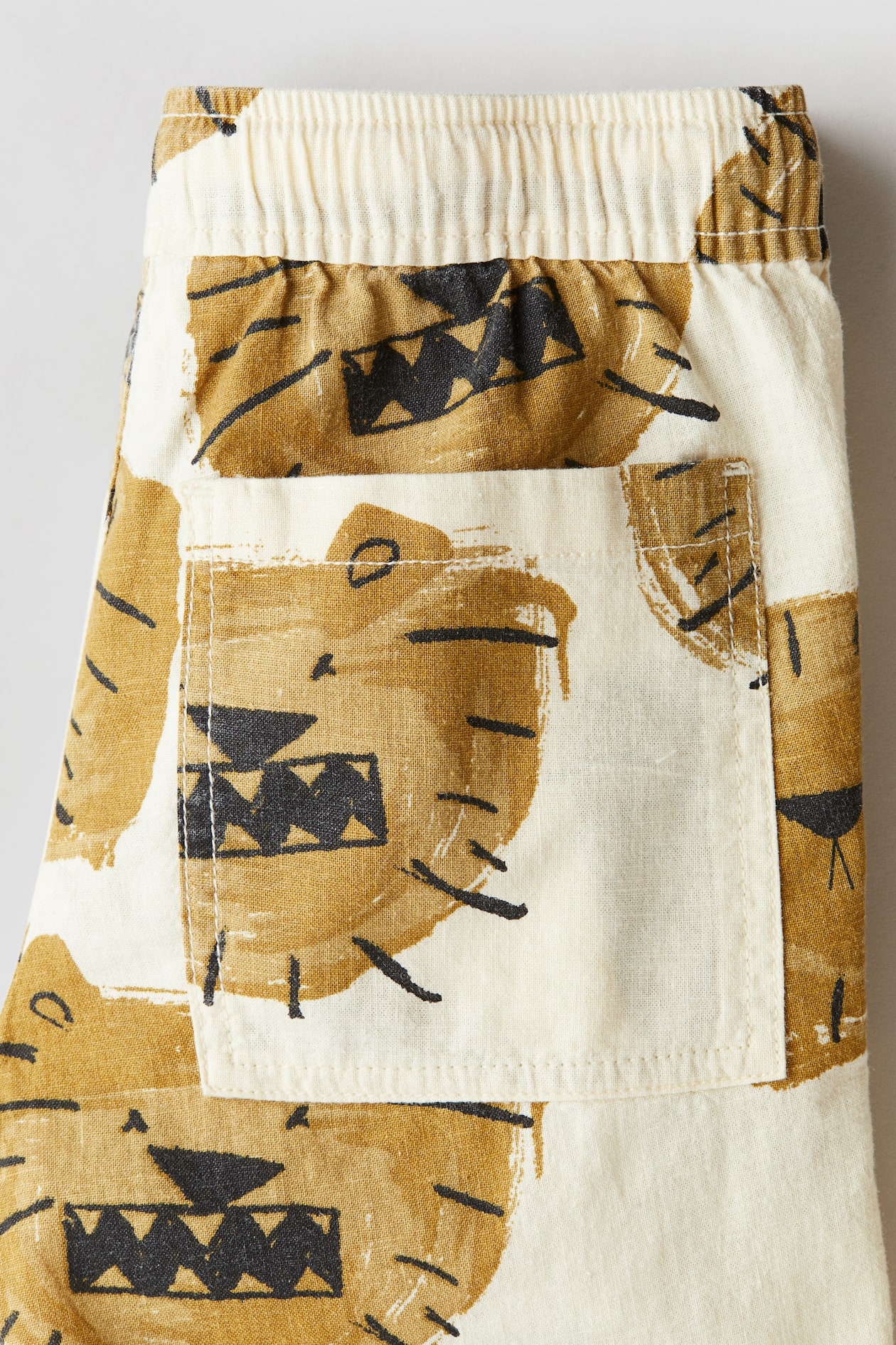 Light yellow/lions Linen-Blend Shorts for kids | H&M US