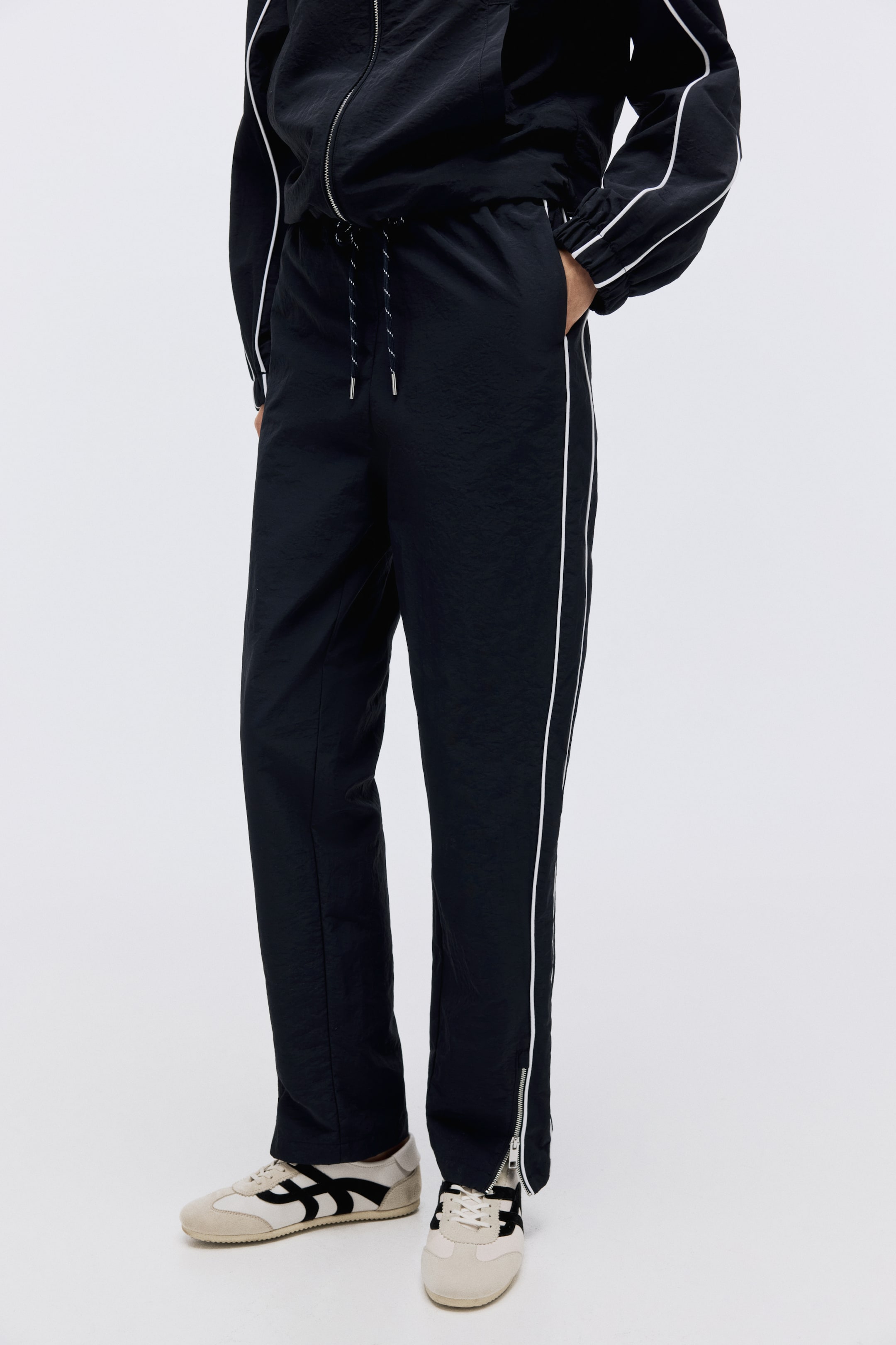Women's Navy blue Tapered Track Pants | H&M CA