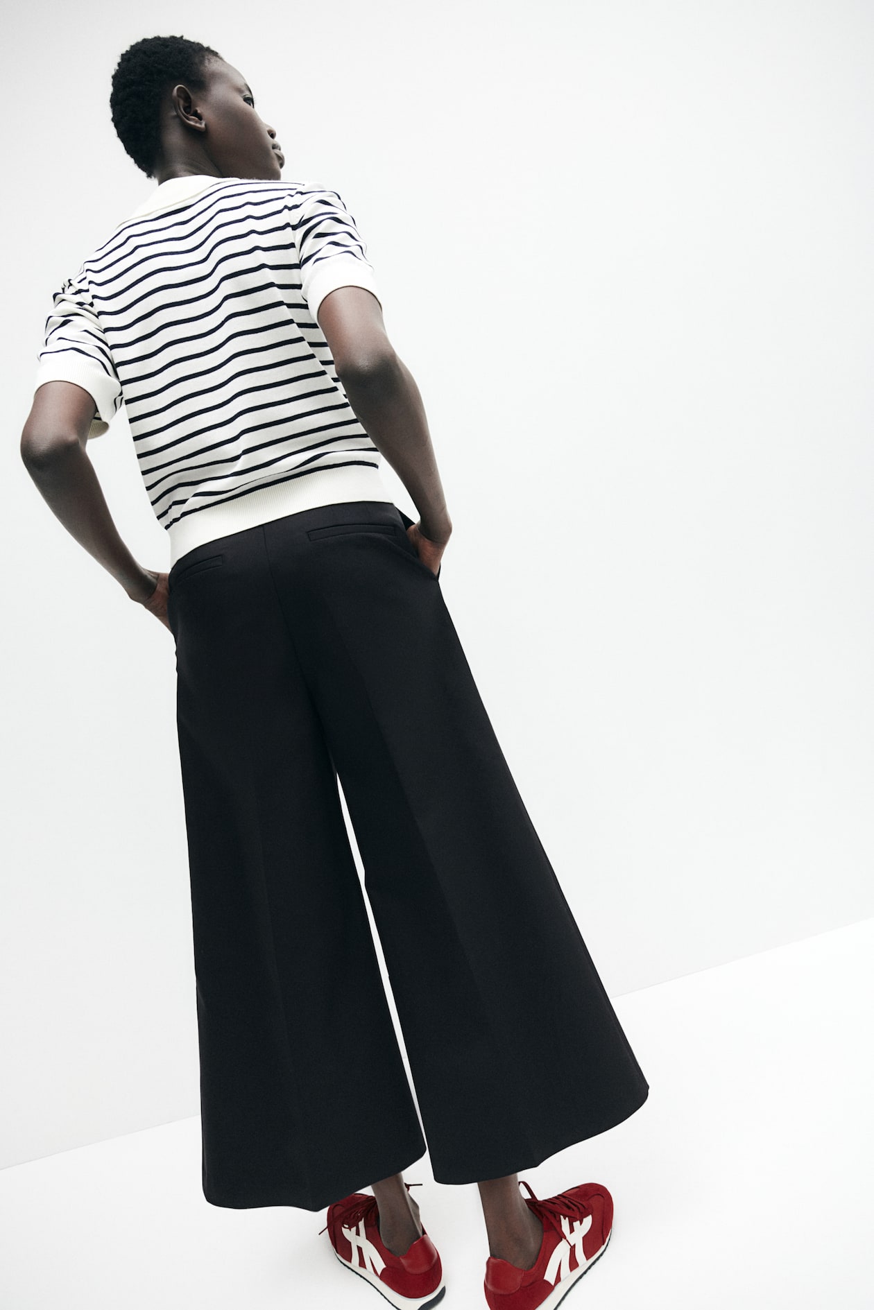 Culottes with Waist Darts - Black - Ladies | H&M US