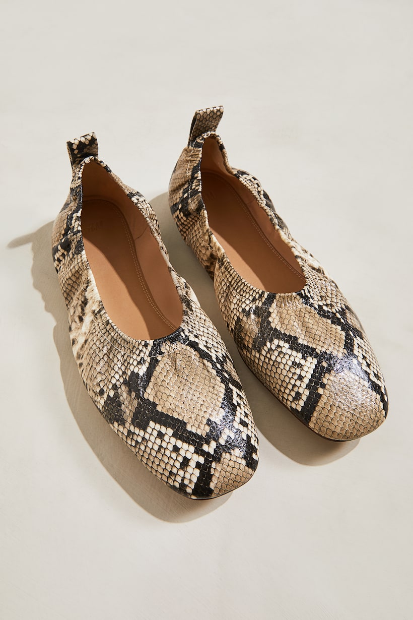 Ballet Flats - Beige/snakeskin-patterned - Ladies | H&M US