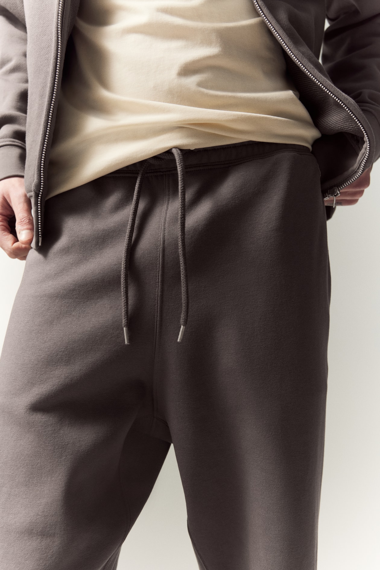 Relaxed Fit Sweatpants - Dark taupe - Men | H&M US