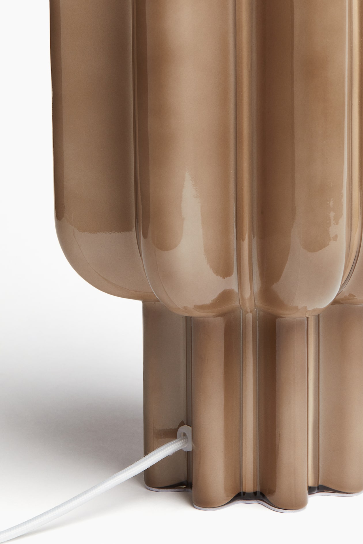 Light brown Glass table lamp at H&M Home | H&M GB