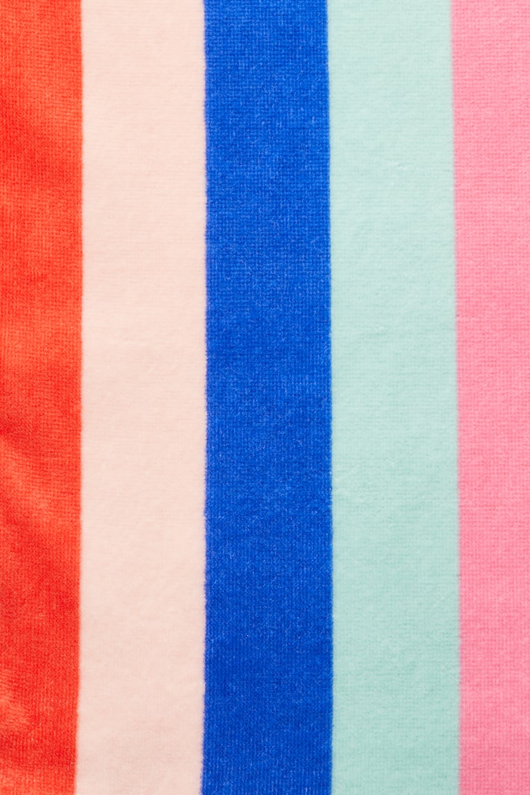 Multicolored/striped Patterned Bath Towel at H&M Home | H&M US