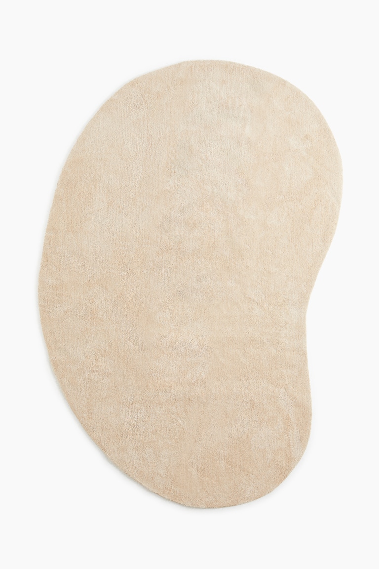 Large Asymmetric Rug - Light beige - Home All | H&M US