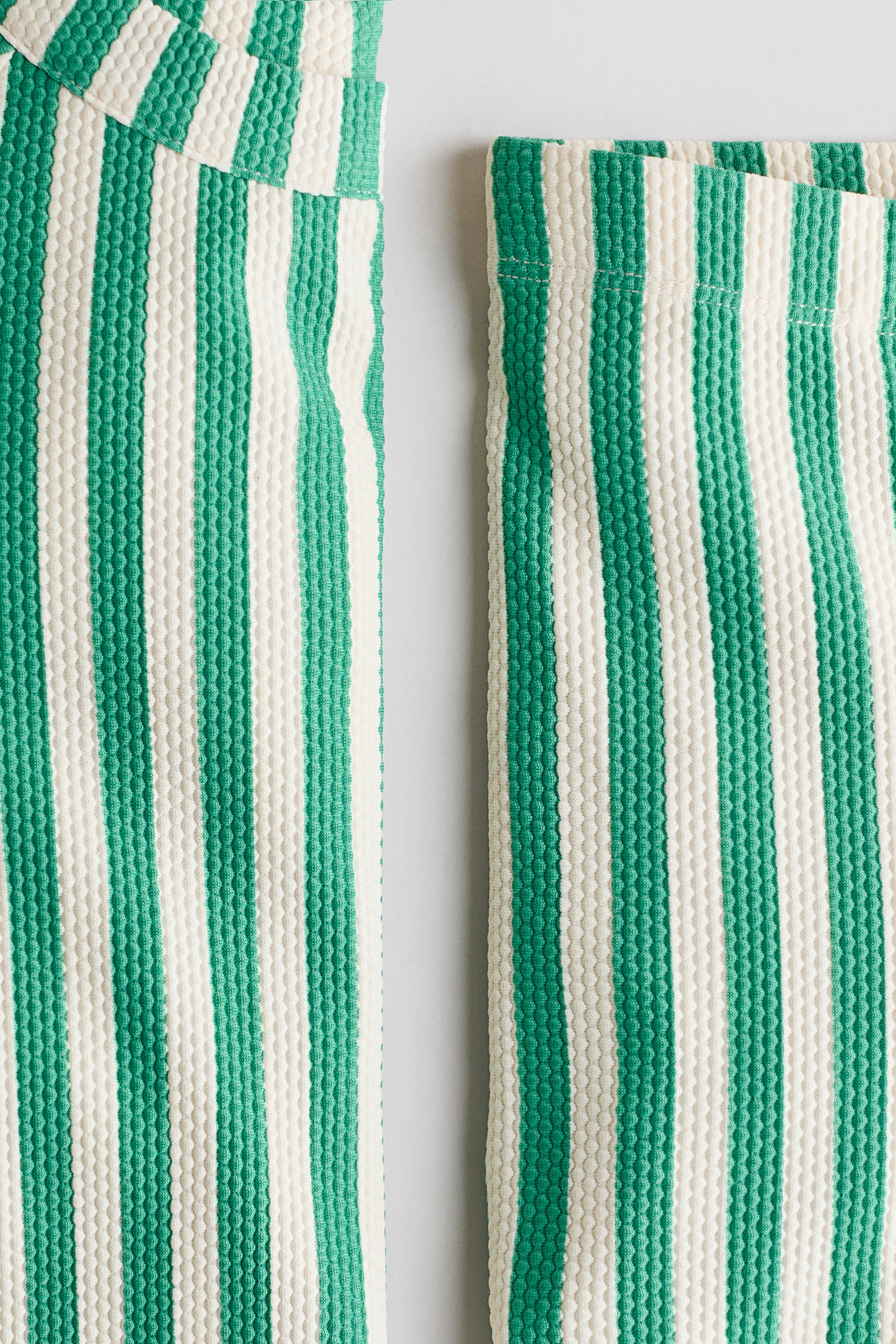 Green/white striped Swim Set UPF 50 for kids | H&M US