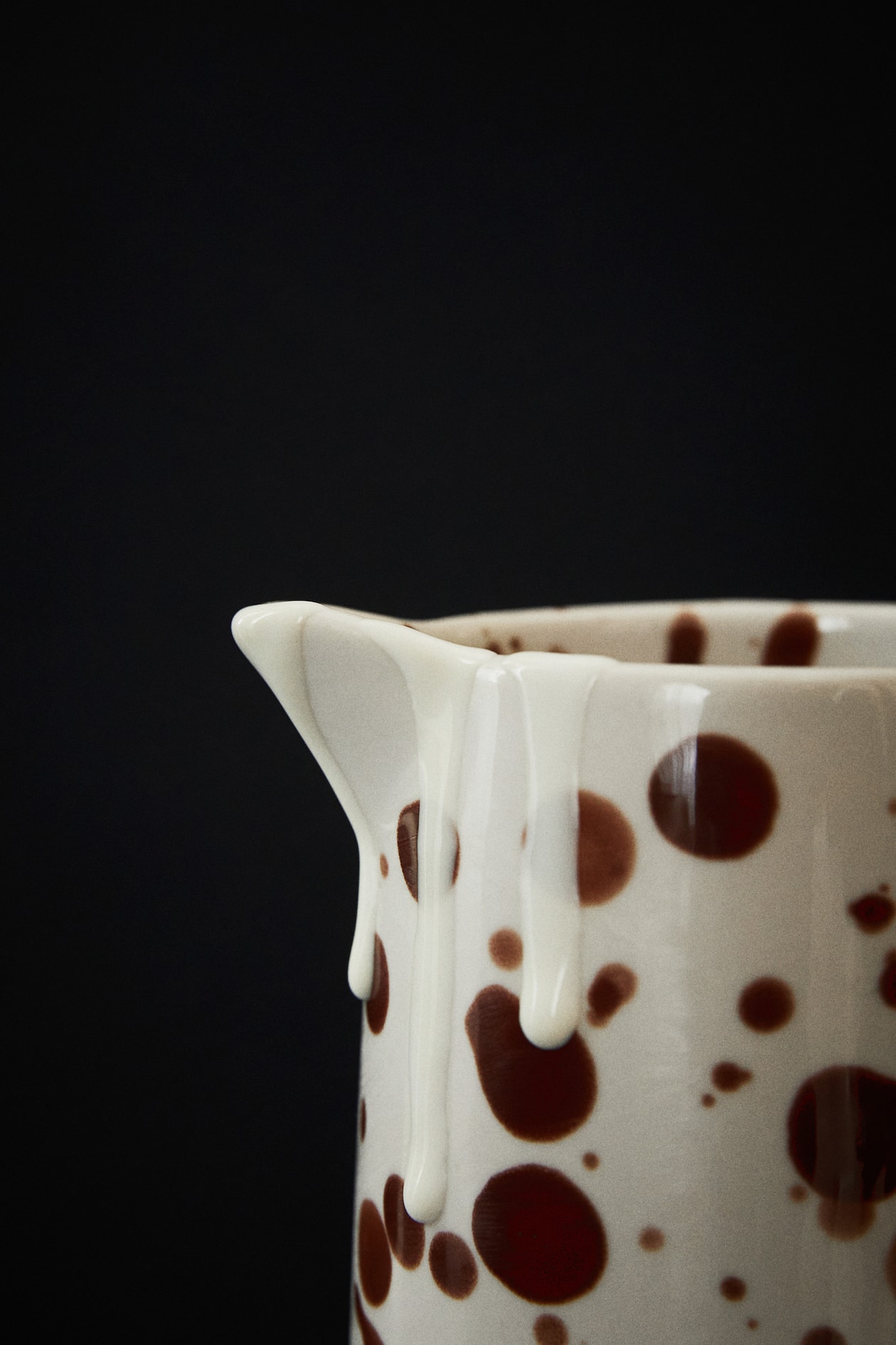 Speckled-glaze stoneware jug - White/Speckled - Home All | H&M GB