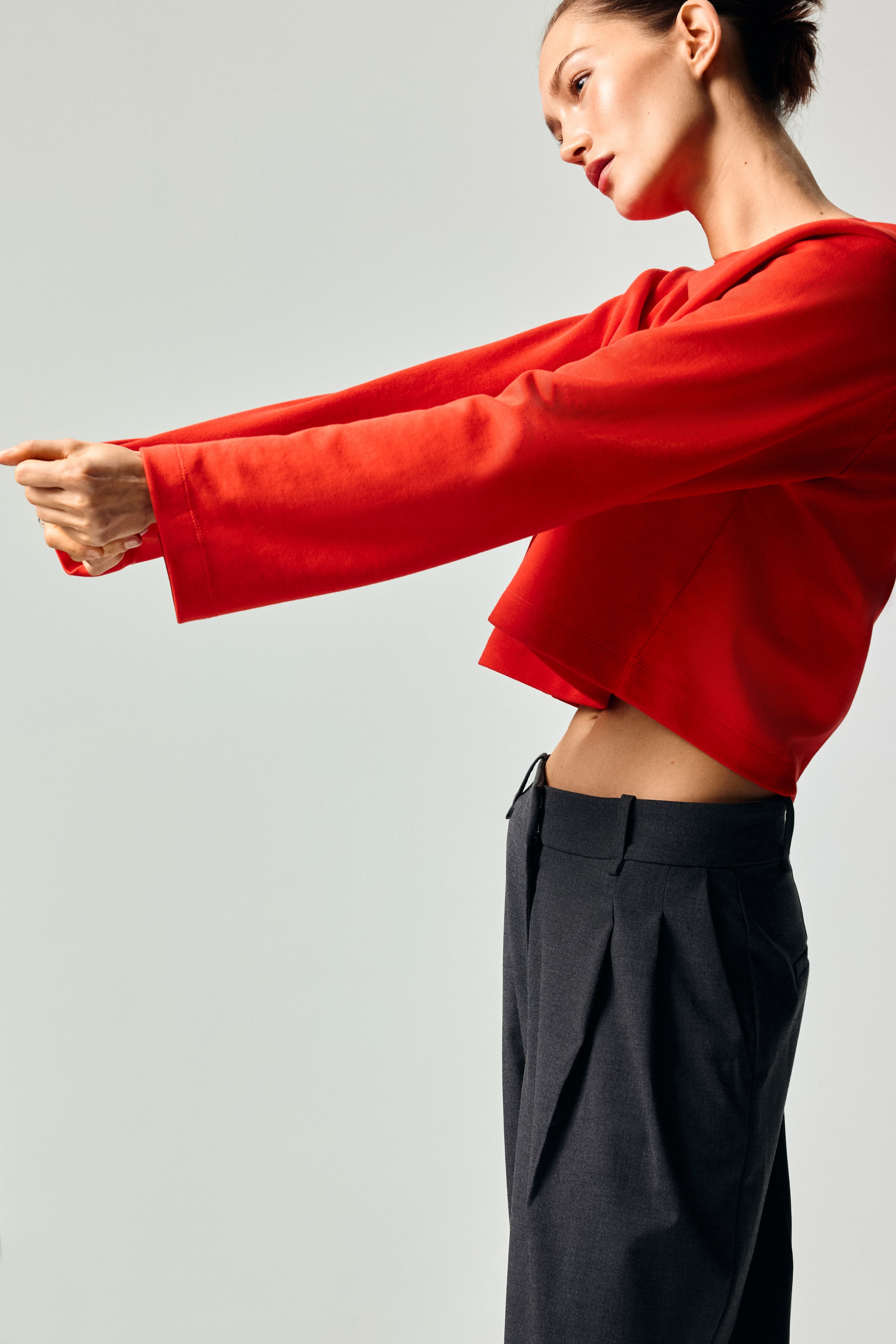 Women's Bright red Short Interlock Top | H&M CA