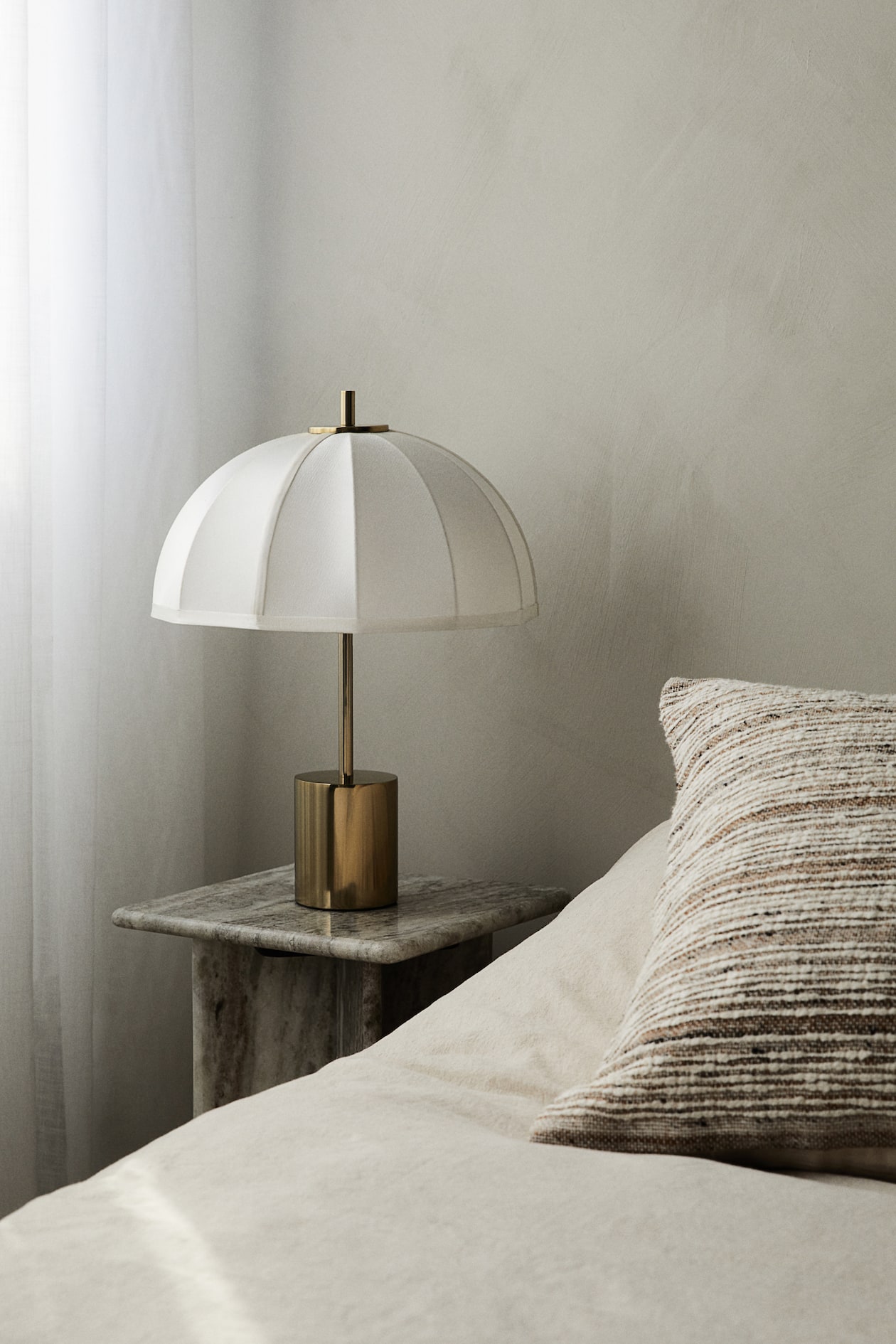 Metal table lamp - Gold-coloured - Home All | H&M GB