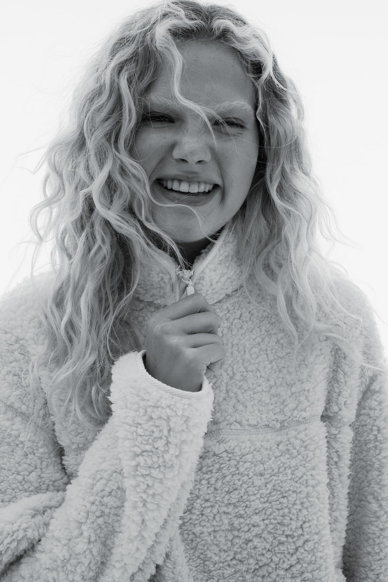 Women's Light beige Zip-top teddy sweatshirt | H&M CA