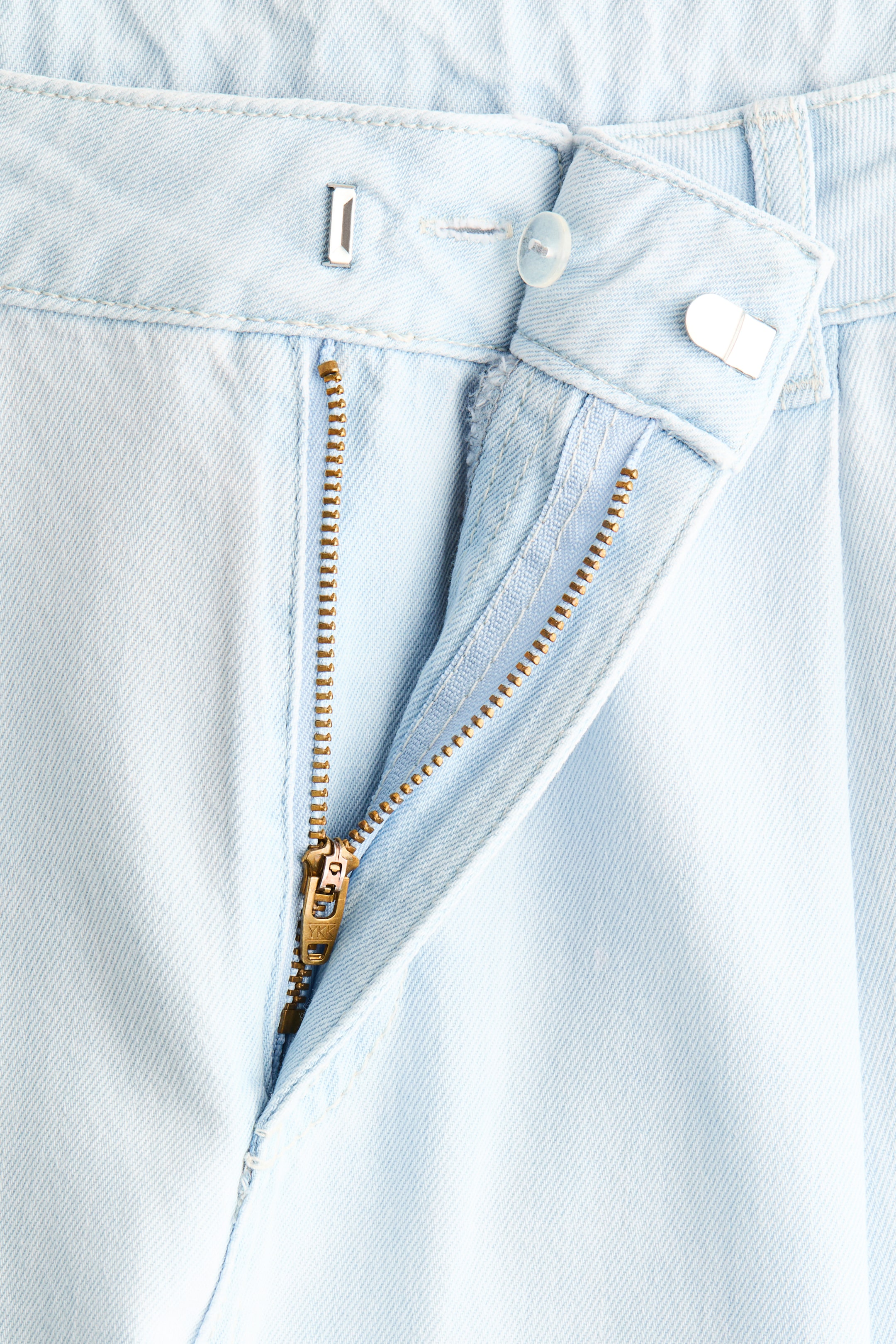 Loose Fit Wide Regular Jeans - Light blue - Ladies | H&M IE