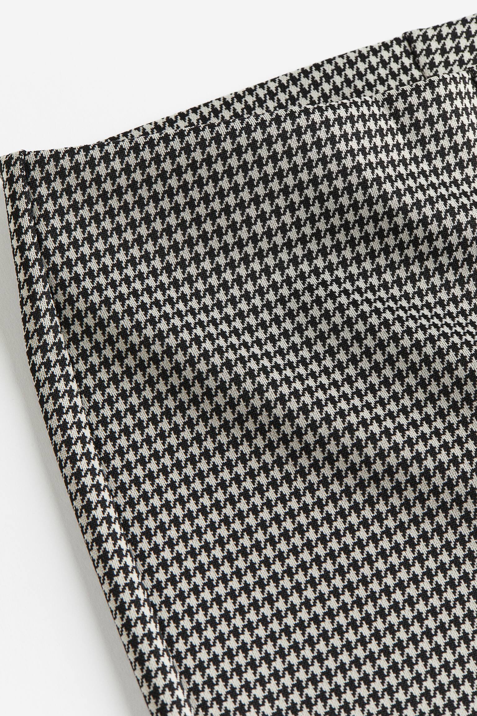 Women's Black/Dogtooth pattern Flared Leggings | H&M AU