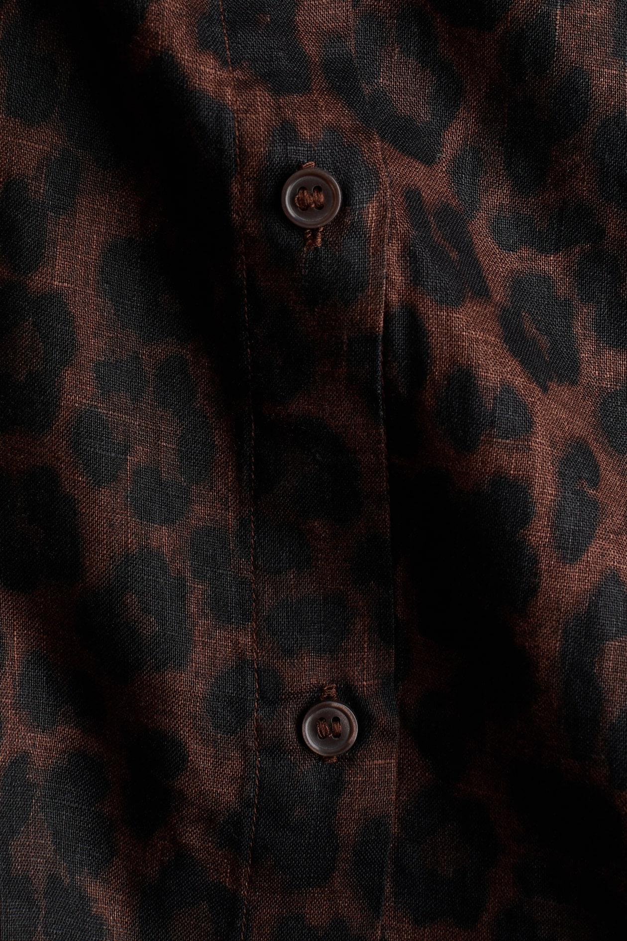 Linen beach shirt - Dark brown/Leopard print - Ladies | H&M IN