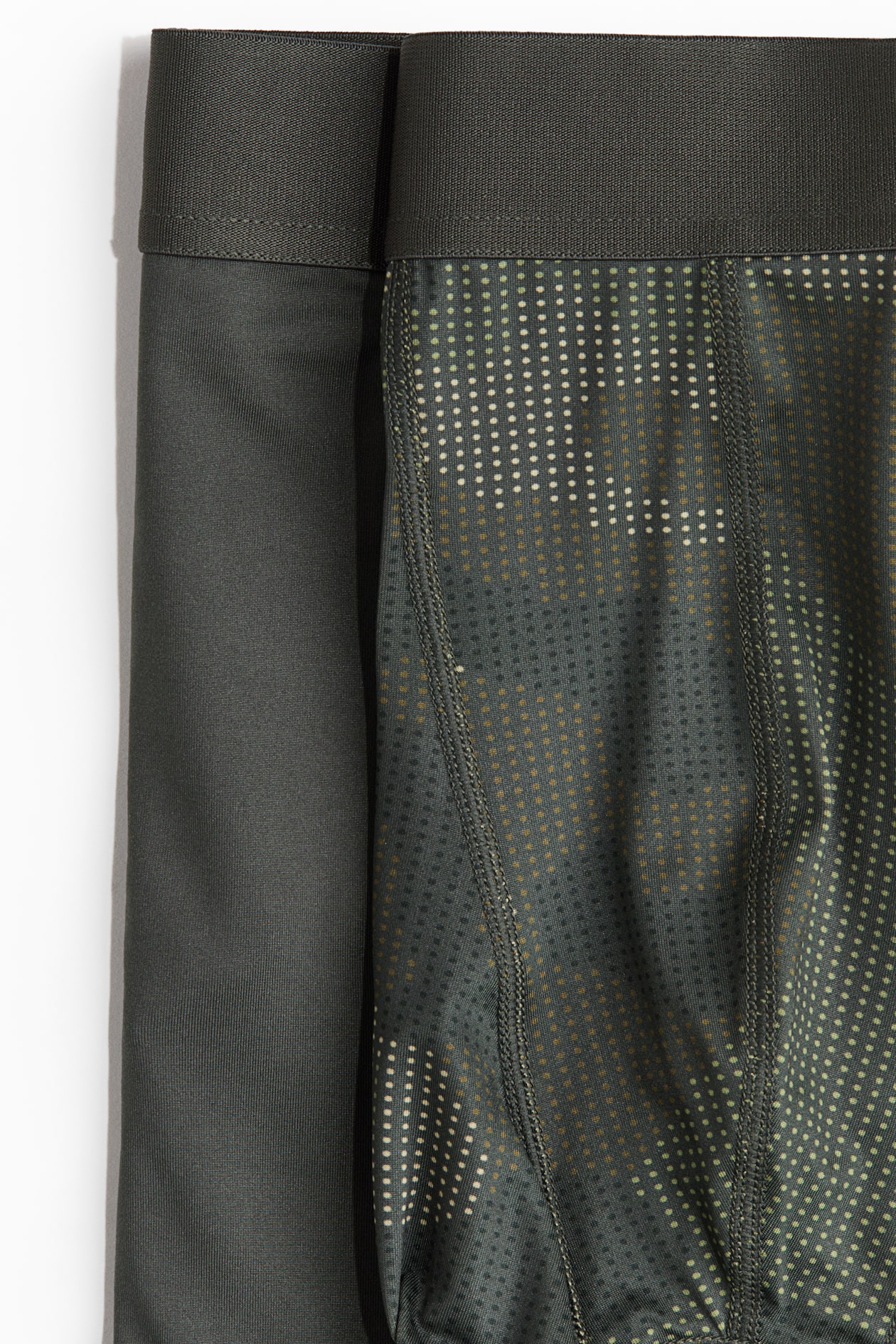 2-pack sports trunks with DryMove™ - Dark green - Men | H&M IN