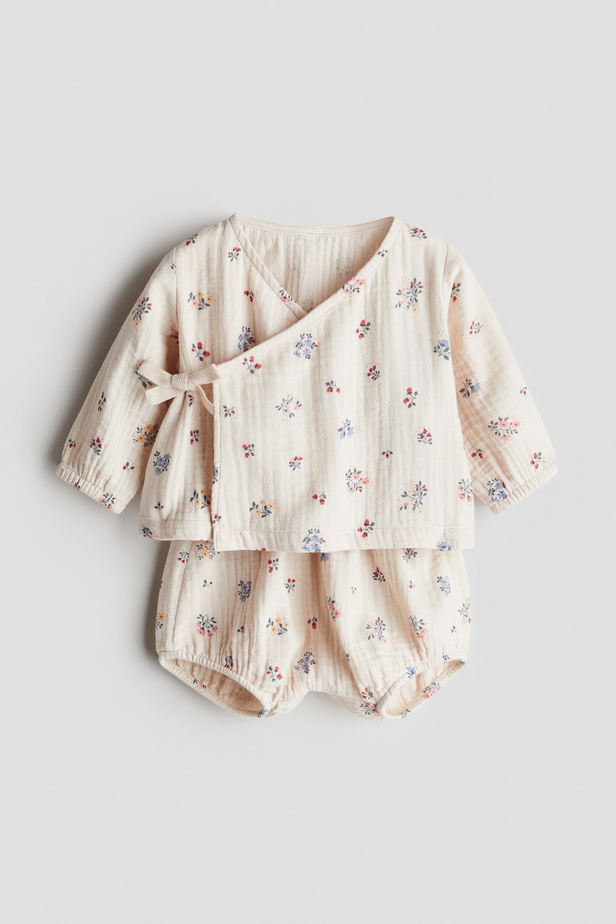 2-Piece Wrapover Muslin Set - Light beige/floral - Kids | H&M US