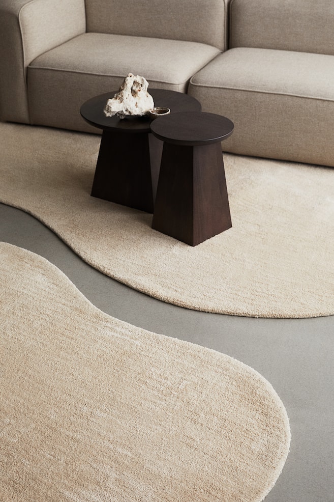Asymmetric Rug - Light beige - Home All | H&M US