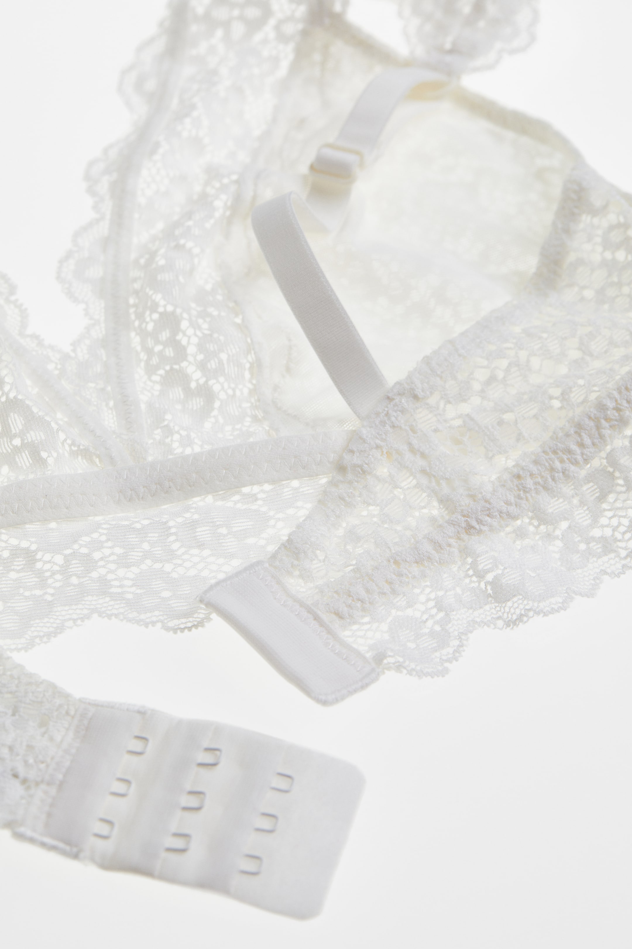 2-pack soft lace bras - White/Red - Ladies | H&M GB