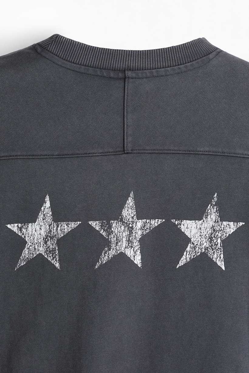 Playera corta Oversized Fit - Gris oscuro/SFCA - Men | H&M MX