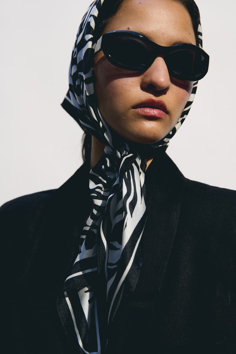 Scarves For Women | Silk & Winter Scarves | H&M PH