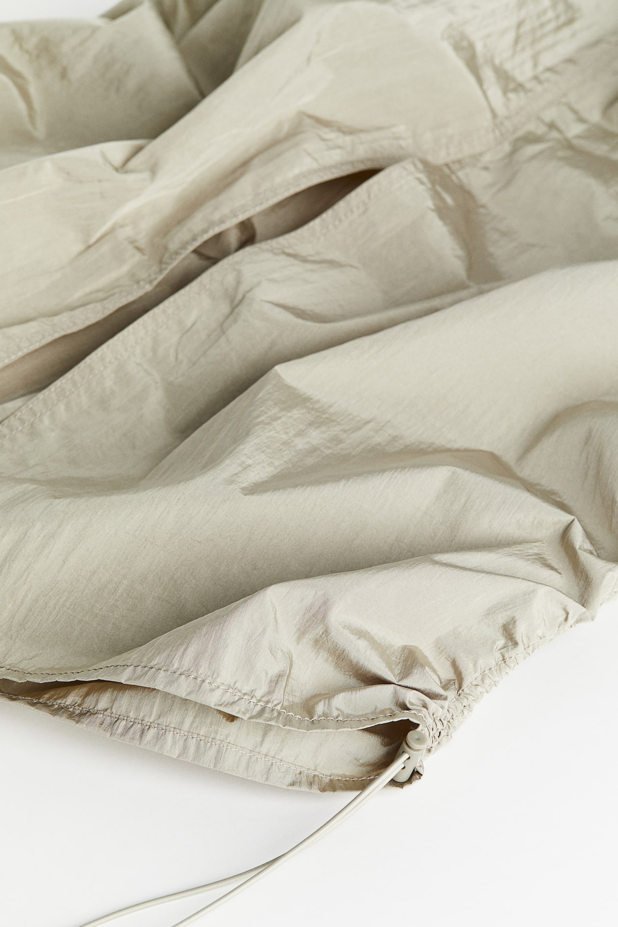 Nylon parachuterok - Licht kakigroen - DAMES | H&M NL