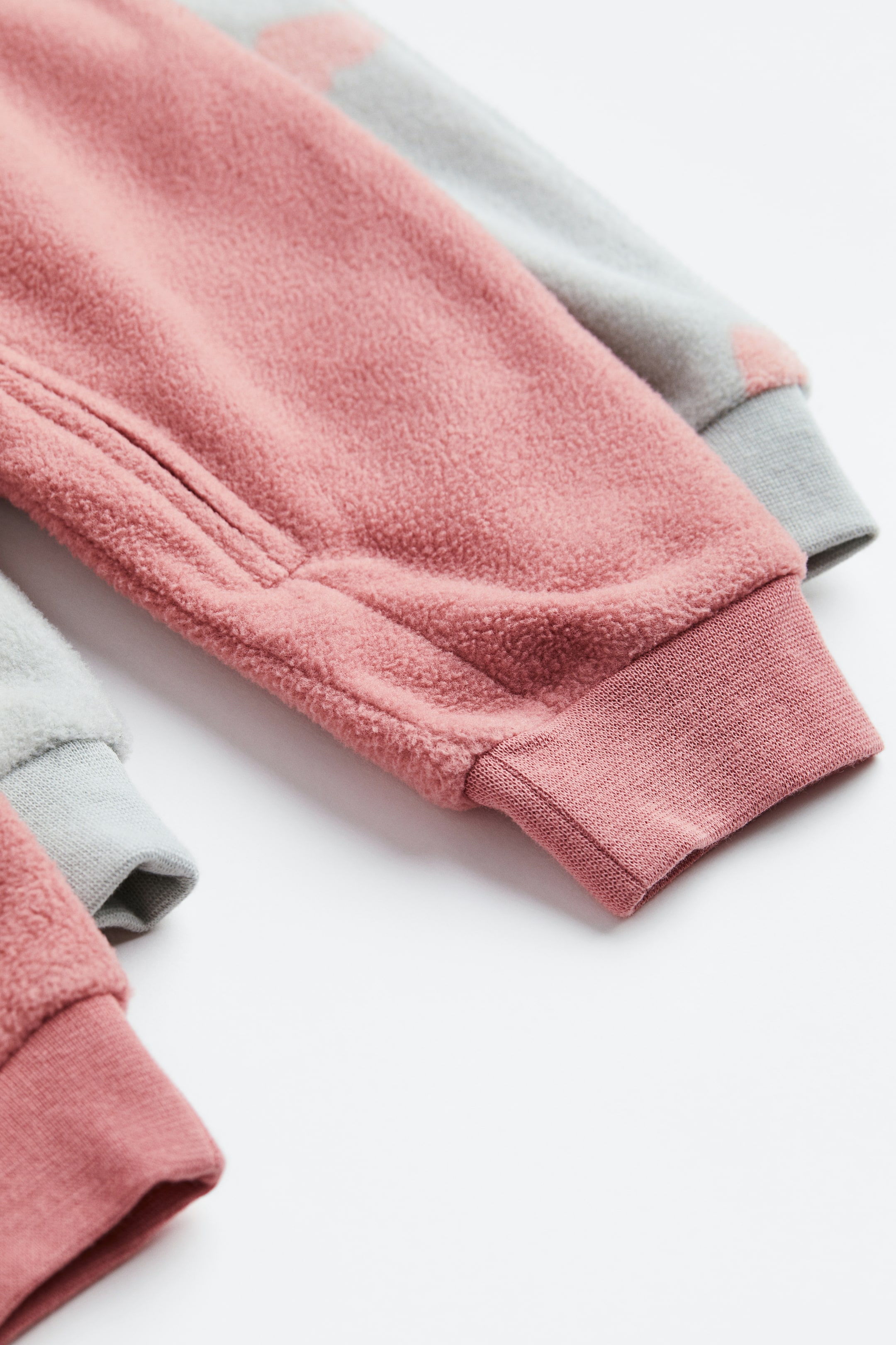 Pyjamas en polaire, lot de 2 - Gris clair/cœurs - ENFANT | H&M FR