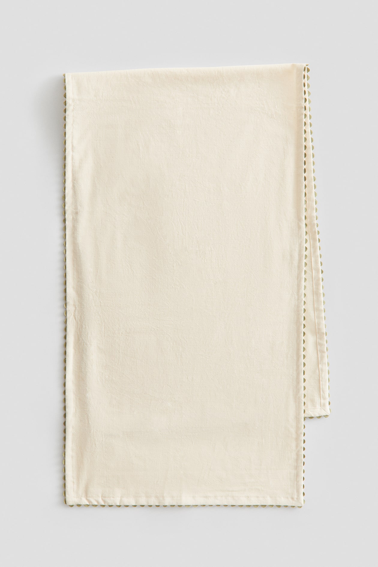 Green/beige Scalloped-Edge Table Runner at H&M Home | H&M US
