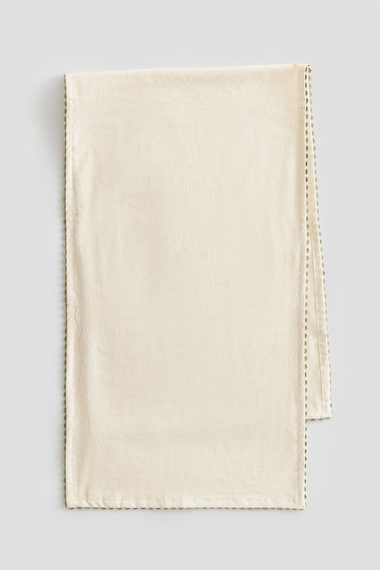 Green/beige Scalloped-Edge Table Runner at H&M Home | H&M US