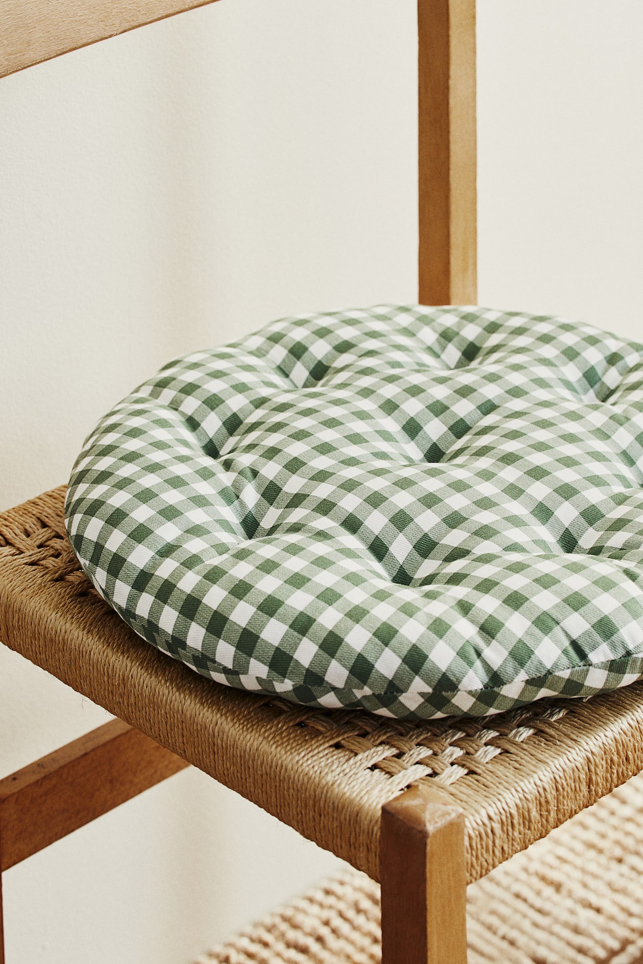 2-pack Round Seat Cushions - Khaki green/gingham check - Home All | H&M US