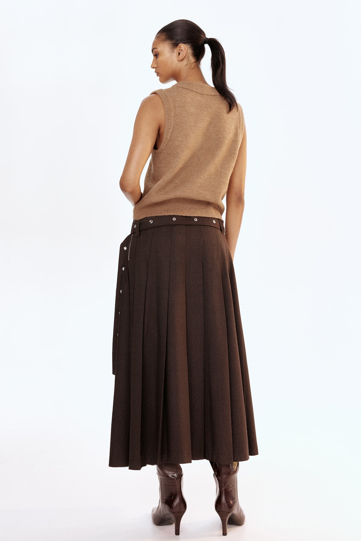 Women's Dark beige Short Sweater Vest | H&M CA