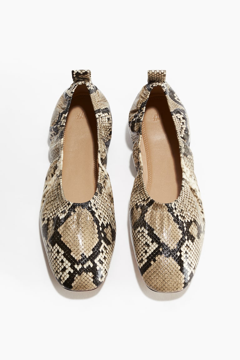 Ballet Flats - Beige/snakeskin-patterned - Ladies | H&M US